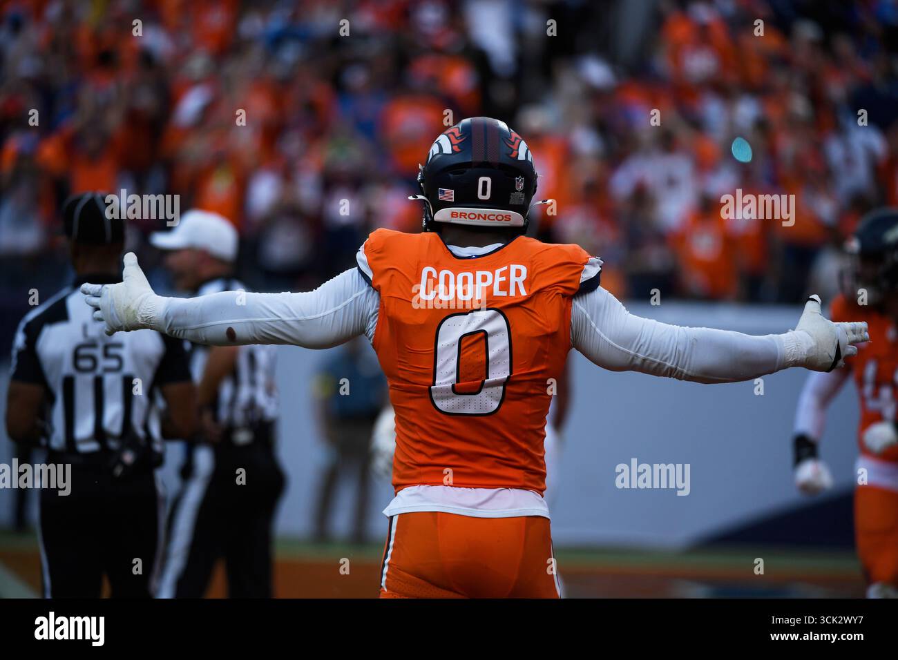 Denver Broncos linebacker Jonathon Cooper (0) in the first half of an ...