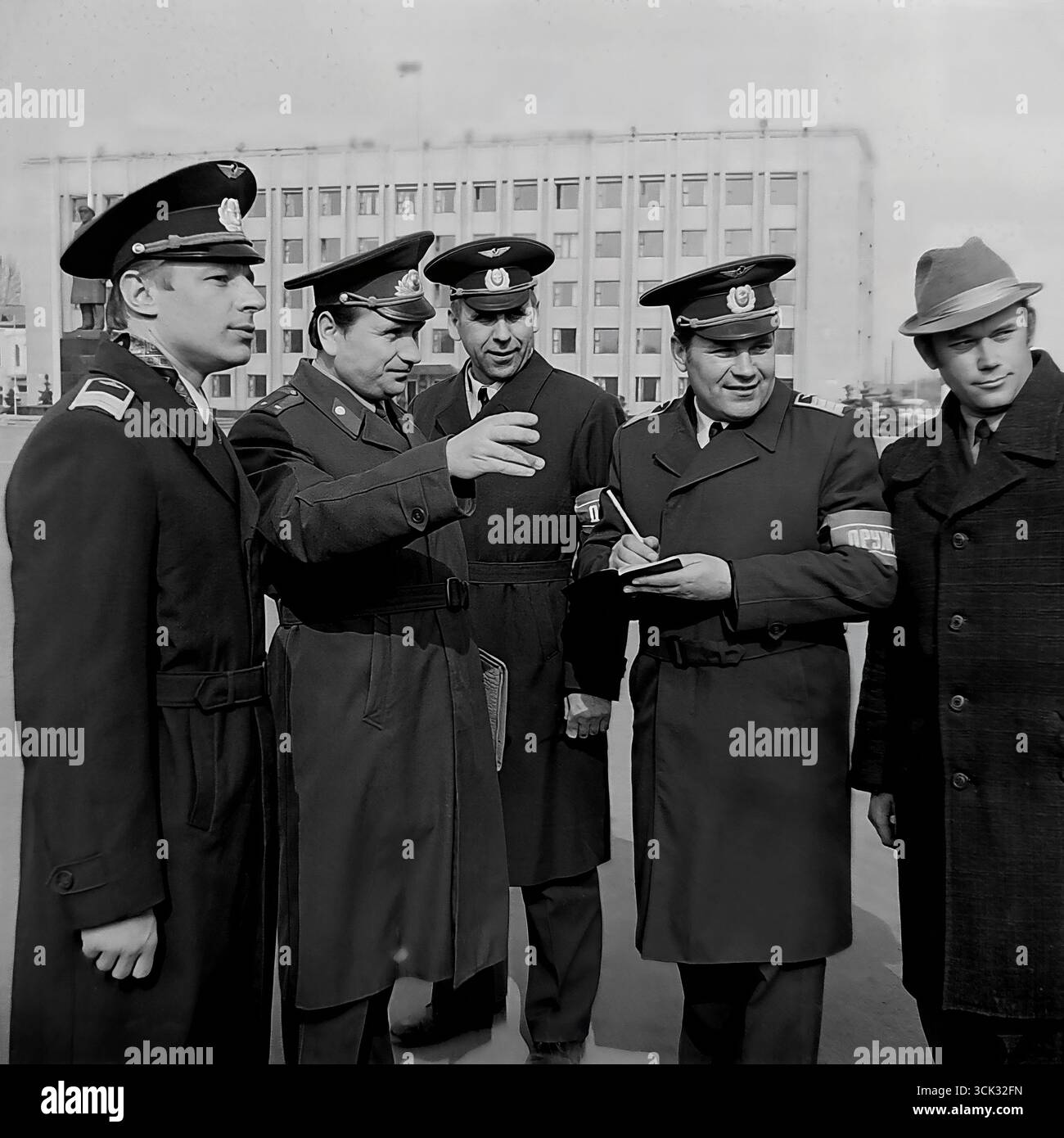 A briefing for a patrol of the Voluntary People's Druzhina (DND) on the ...