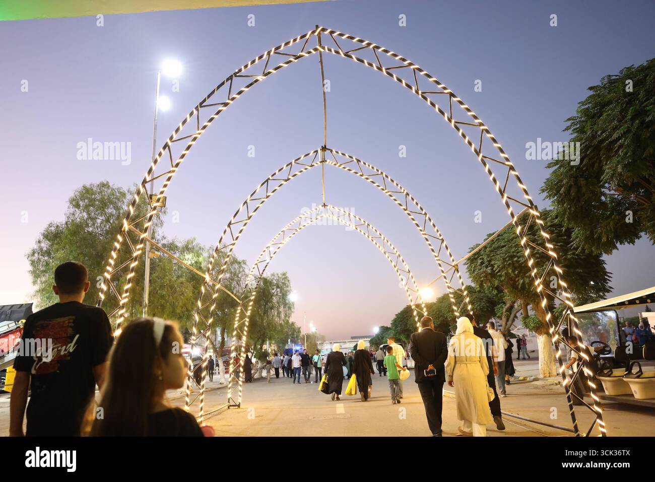Record-breaking crowd attends the First Damascus International Fair ...
