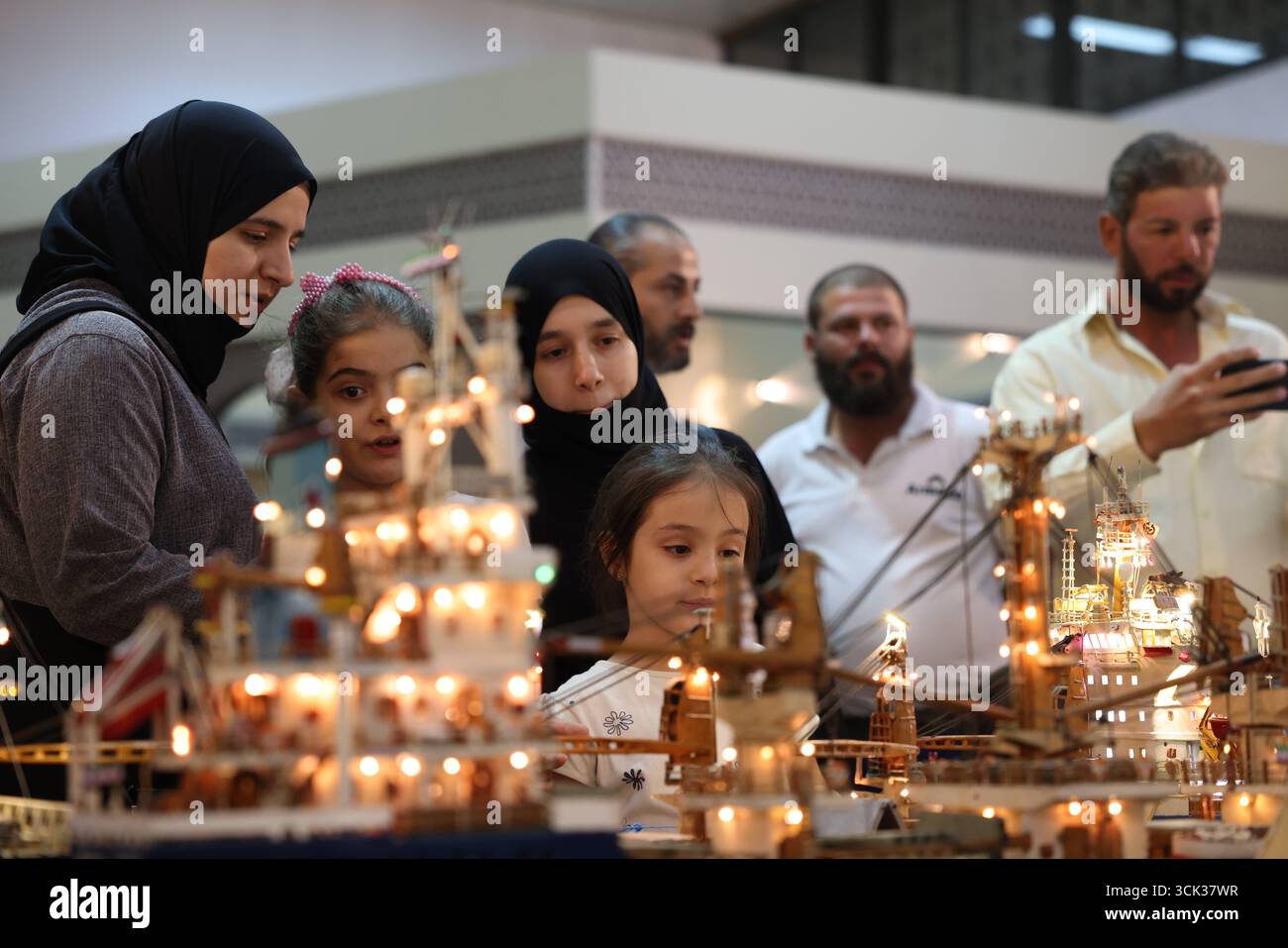 Record-breaking crowd attends the First Damascus International Fair ...