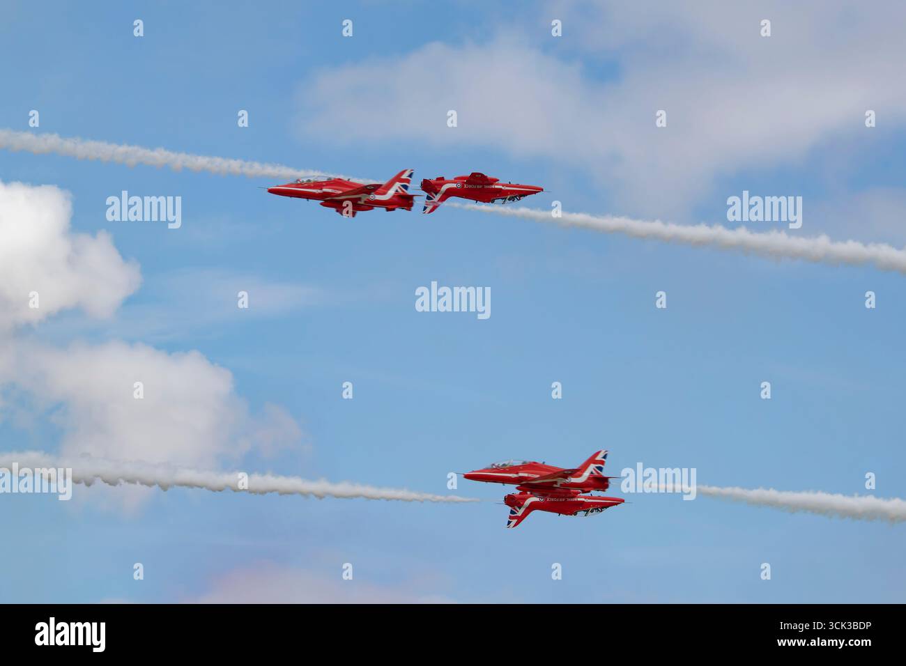 Inverted opposition pass hi-res stock photography and images - Alamy