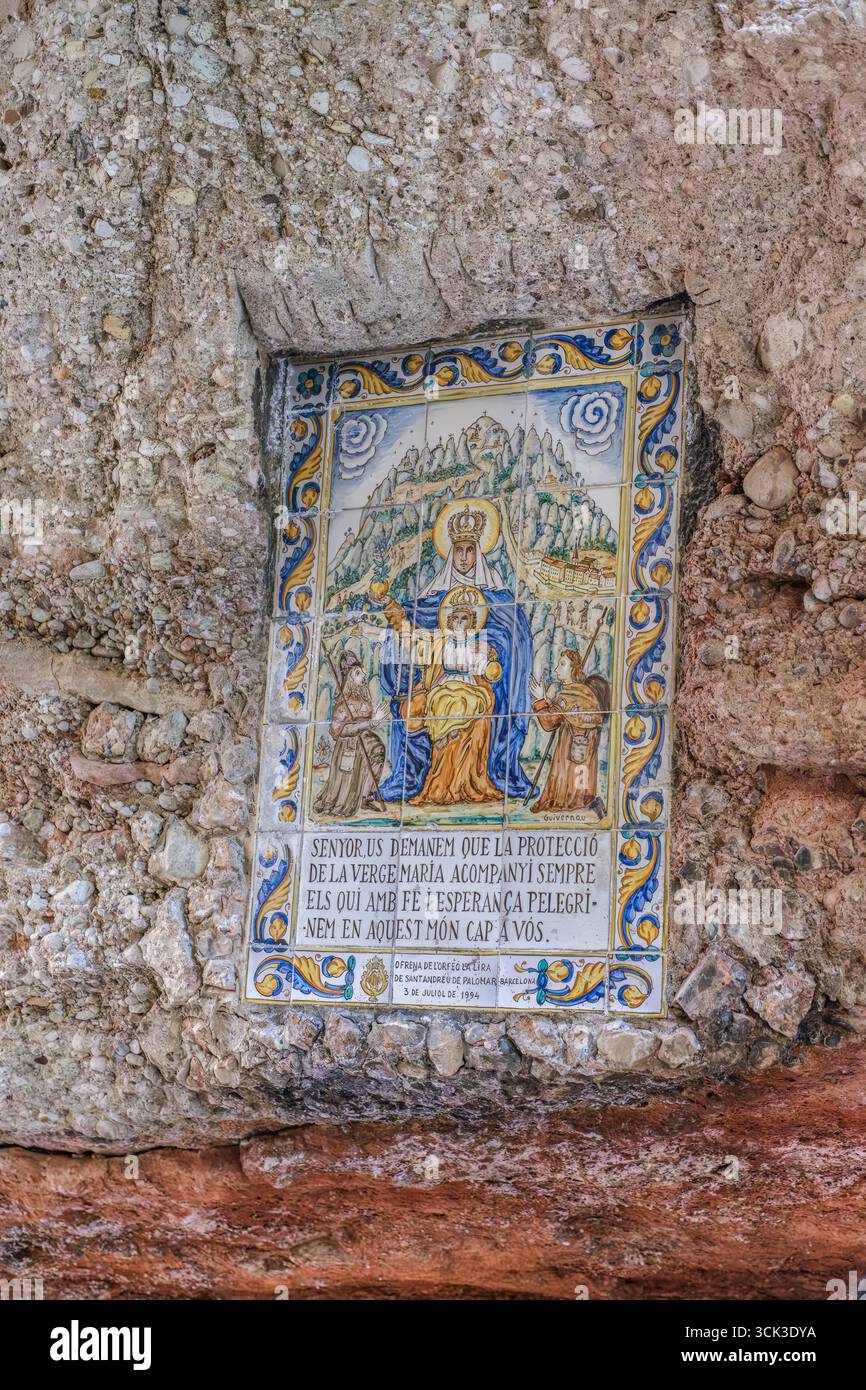 Virgin mary tile ceramic hi-res stock photography and images - Alamy