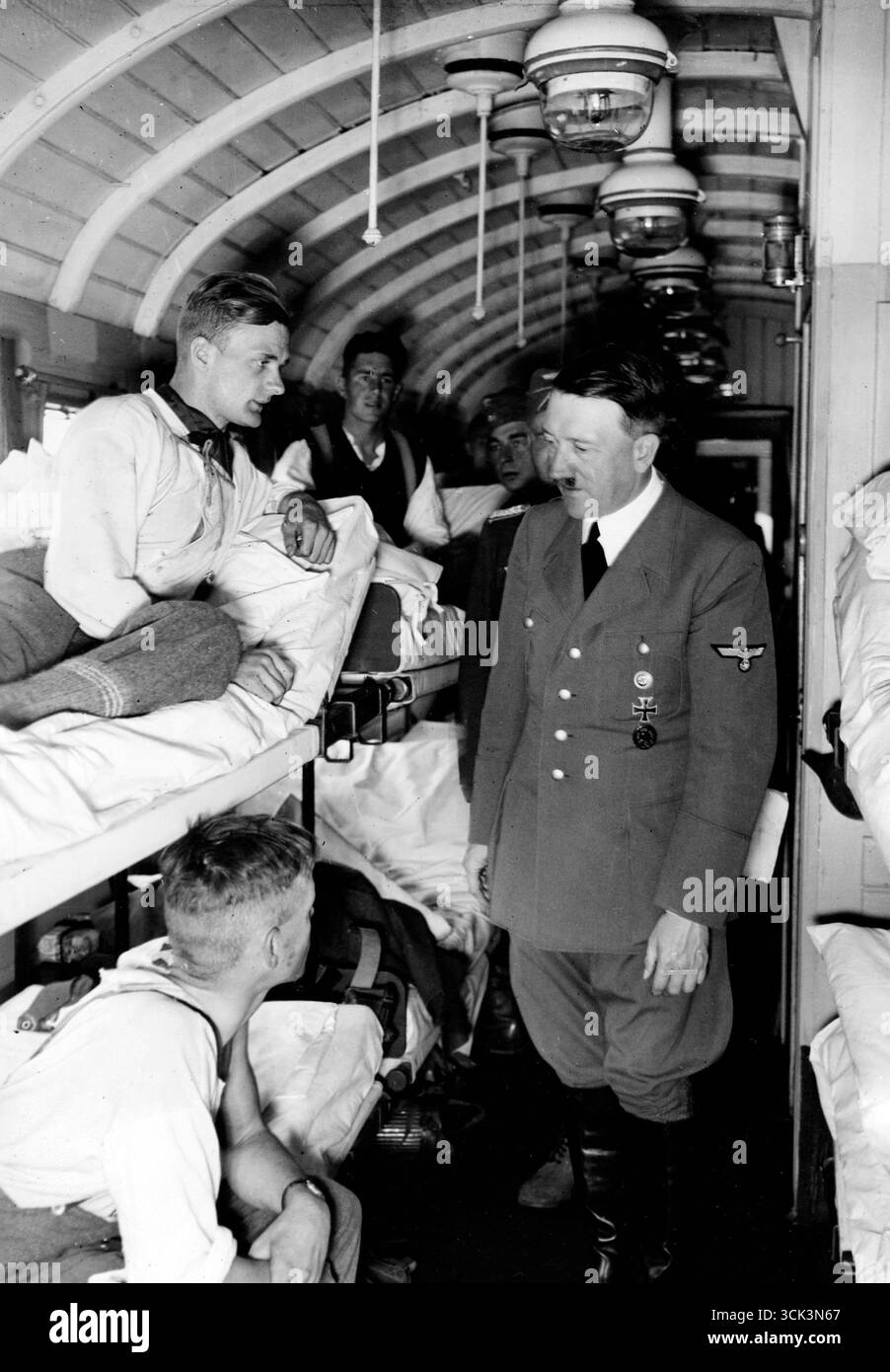 Hitler among soldiers hi-res stock photography and images - Alamy