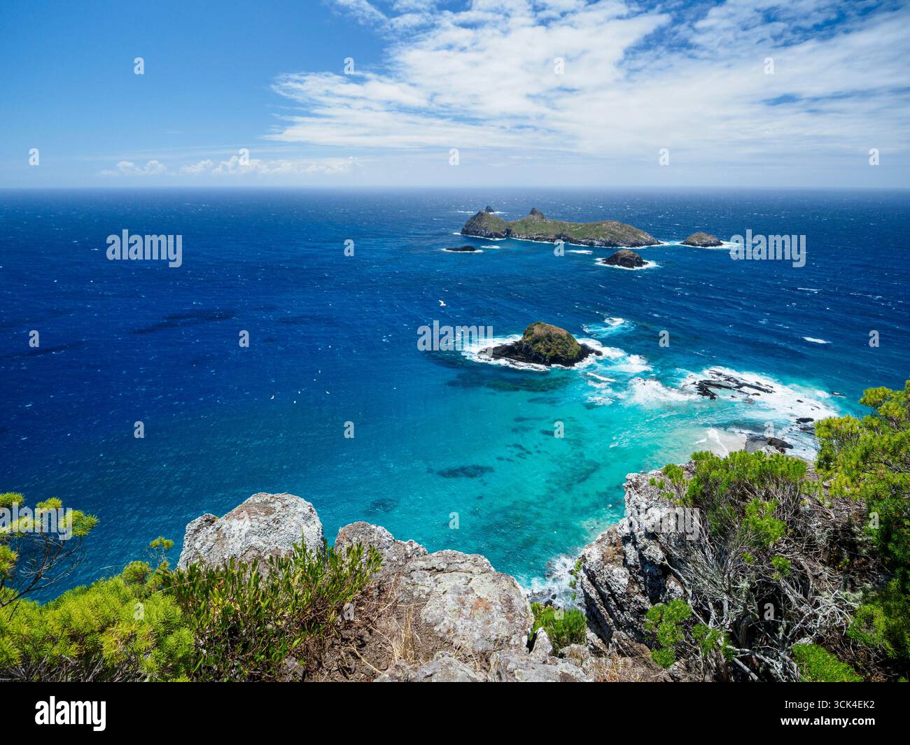 Small islands off coast of Lord Howe Island Stock Photo - Alamy