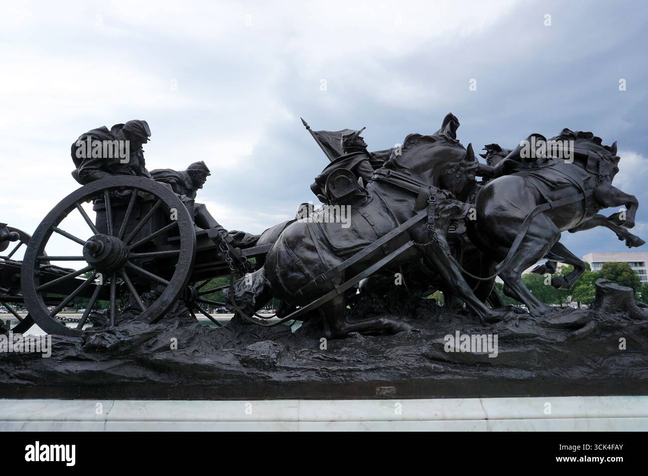 The landmark Ulysses S. Grant Memorial in front of the Capitol in ...