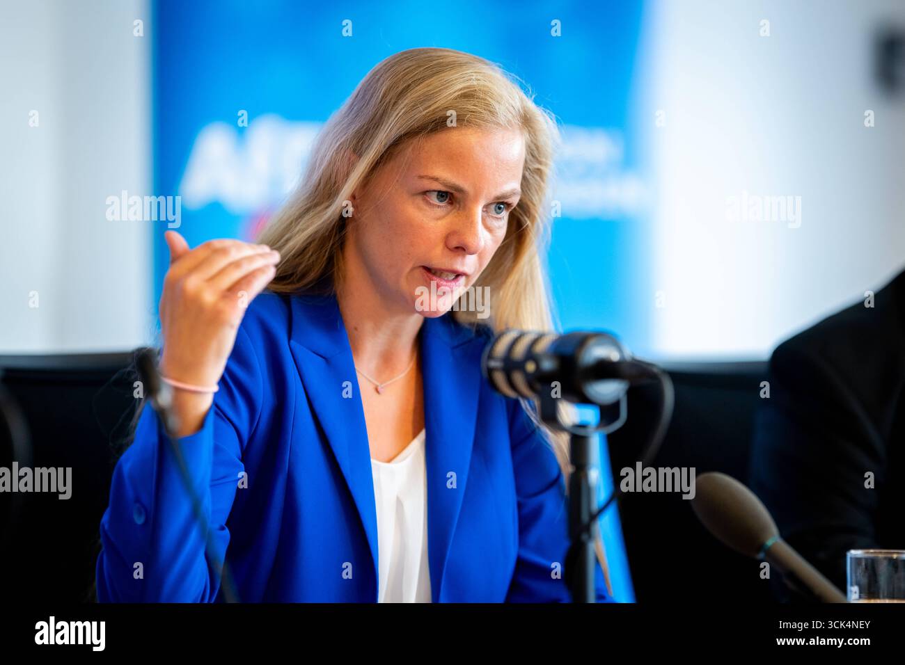 AFD FRAKTION IM THÜRINGER LANDTAG PRÄSENTIERT GUTACHTEN 10/09/2025 ...