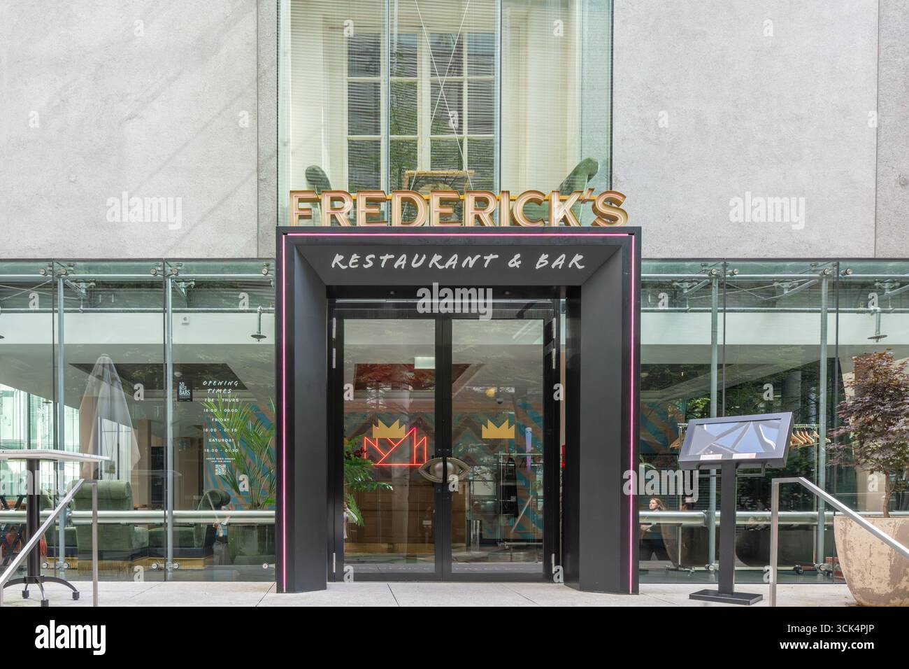 Fredericks restaurant and bar hi-res stock photography and images - Alamy