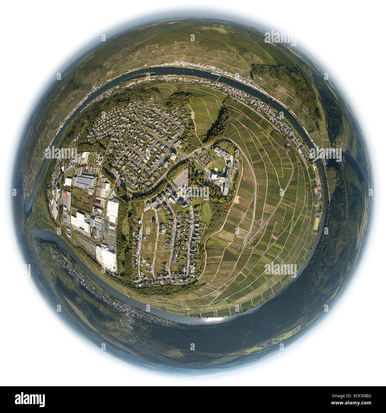 Aerial view wide valley Cut Out Stock Images & Pictures - Alamy