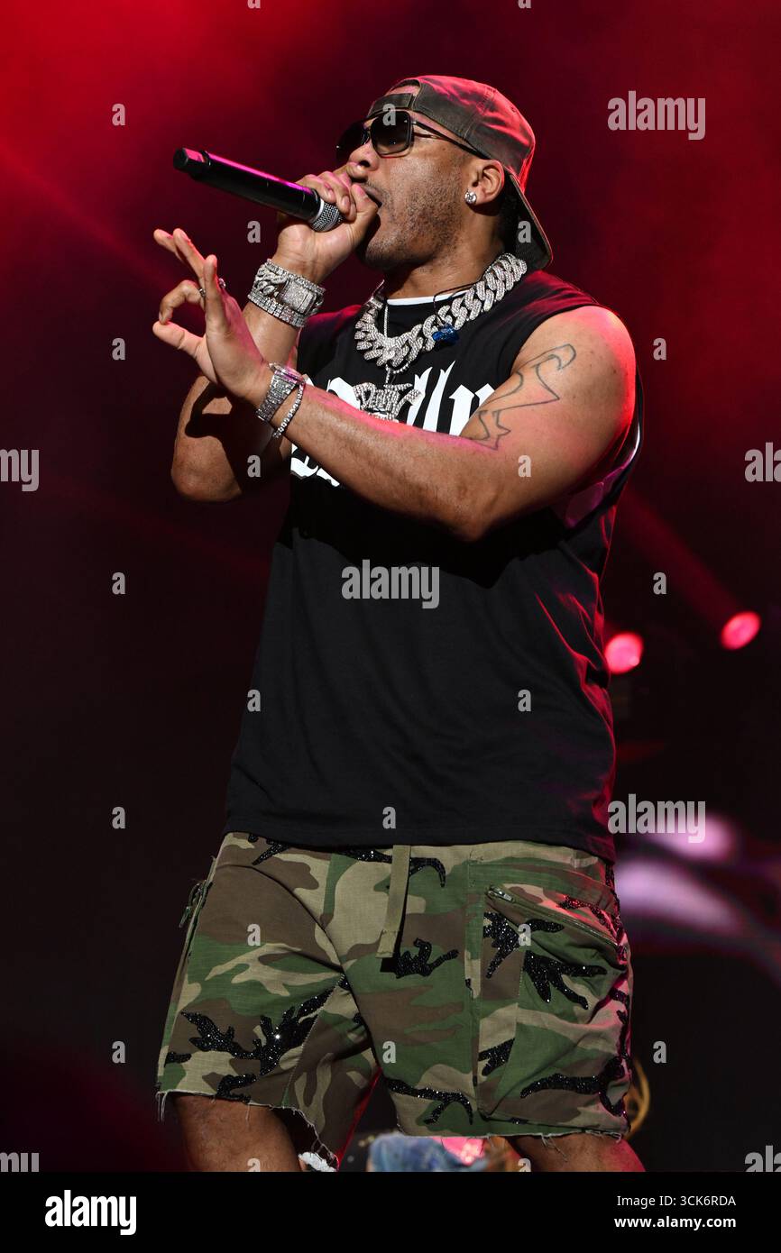WEST PALM BEACH, FL - SEPTEMBER 09: Nelly performs during The "Where ...