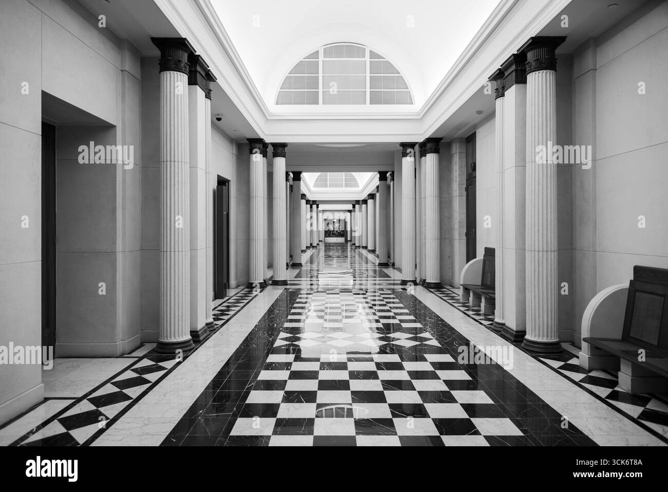 Art deco architecture singapore Black and White Stock Photos & Images ...