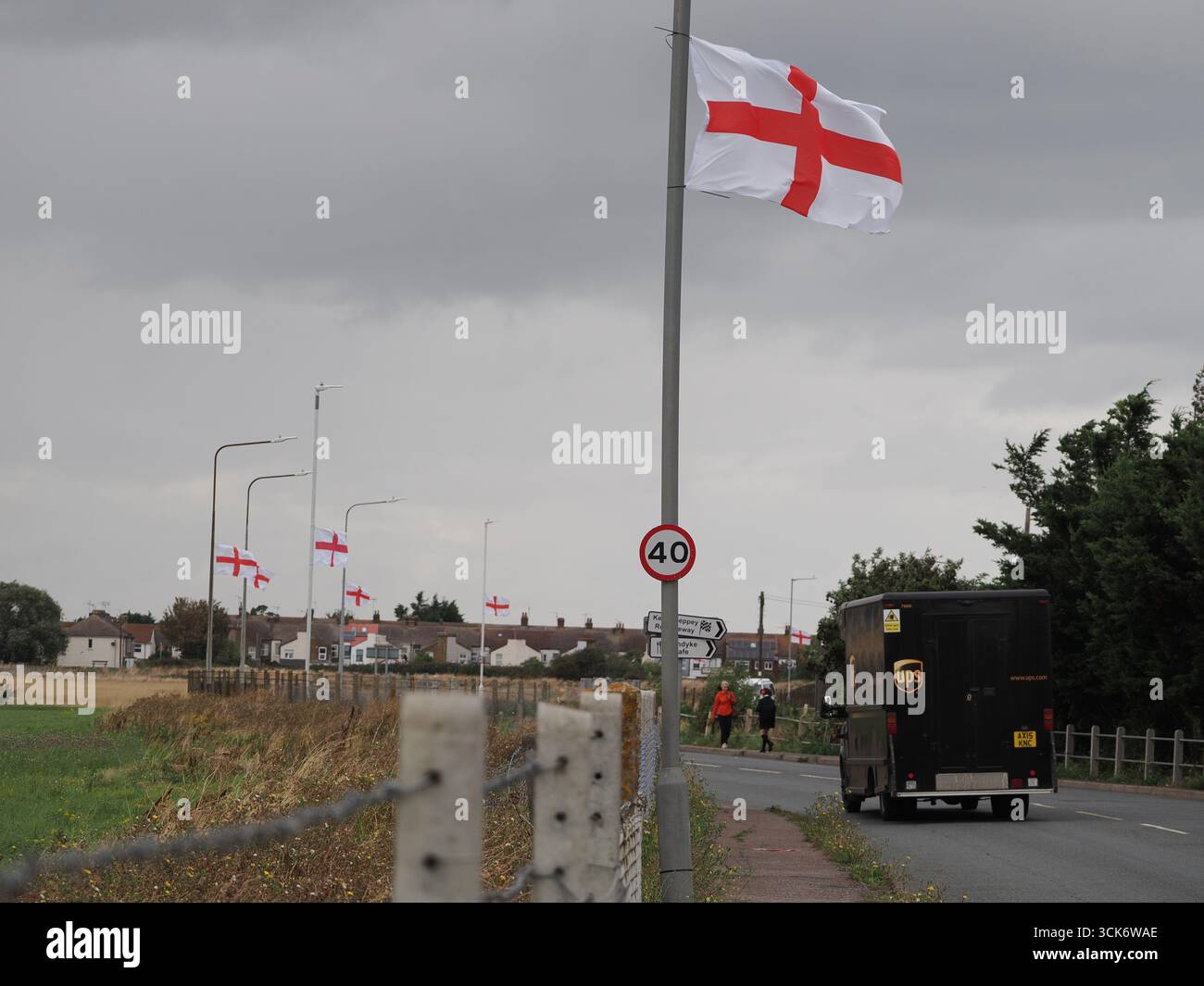 Sheerness, Kent, UK. 10th Sep, 2025. Another line of St George's flags have appeared in ...