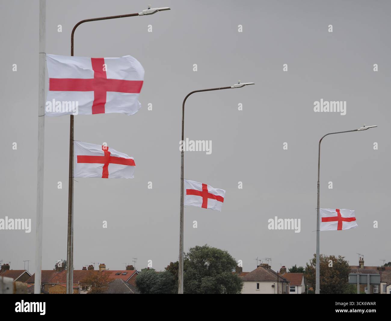 Sheerness, Kent, UK. 10th Sep, 2025. Another line of St George's flags ...