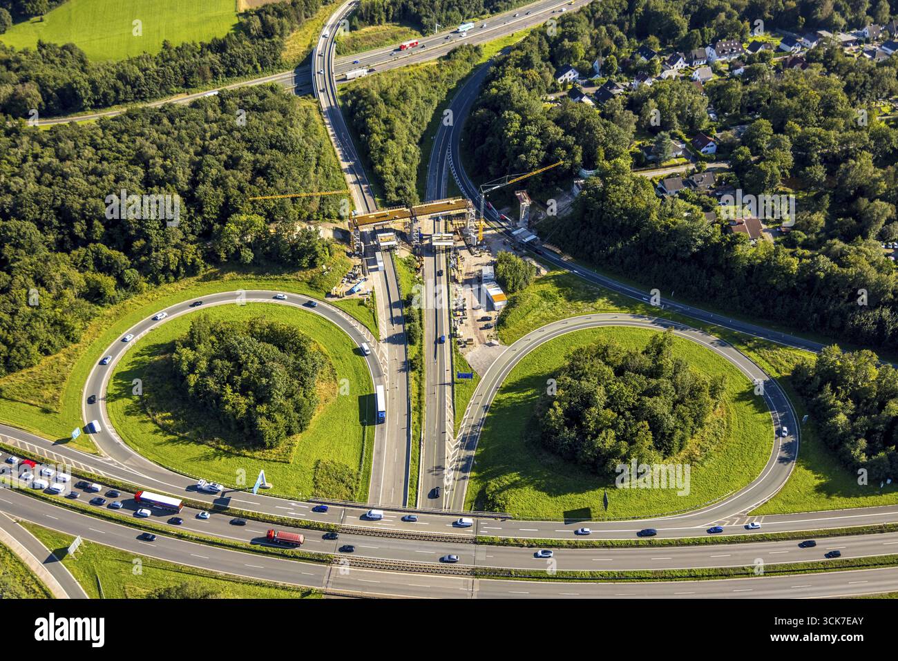 Aerial view, new construction of the Eichenhofer Weg bridge on motorway ...