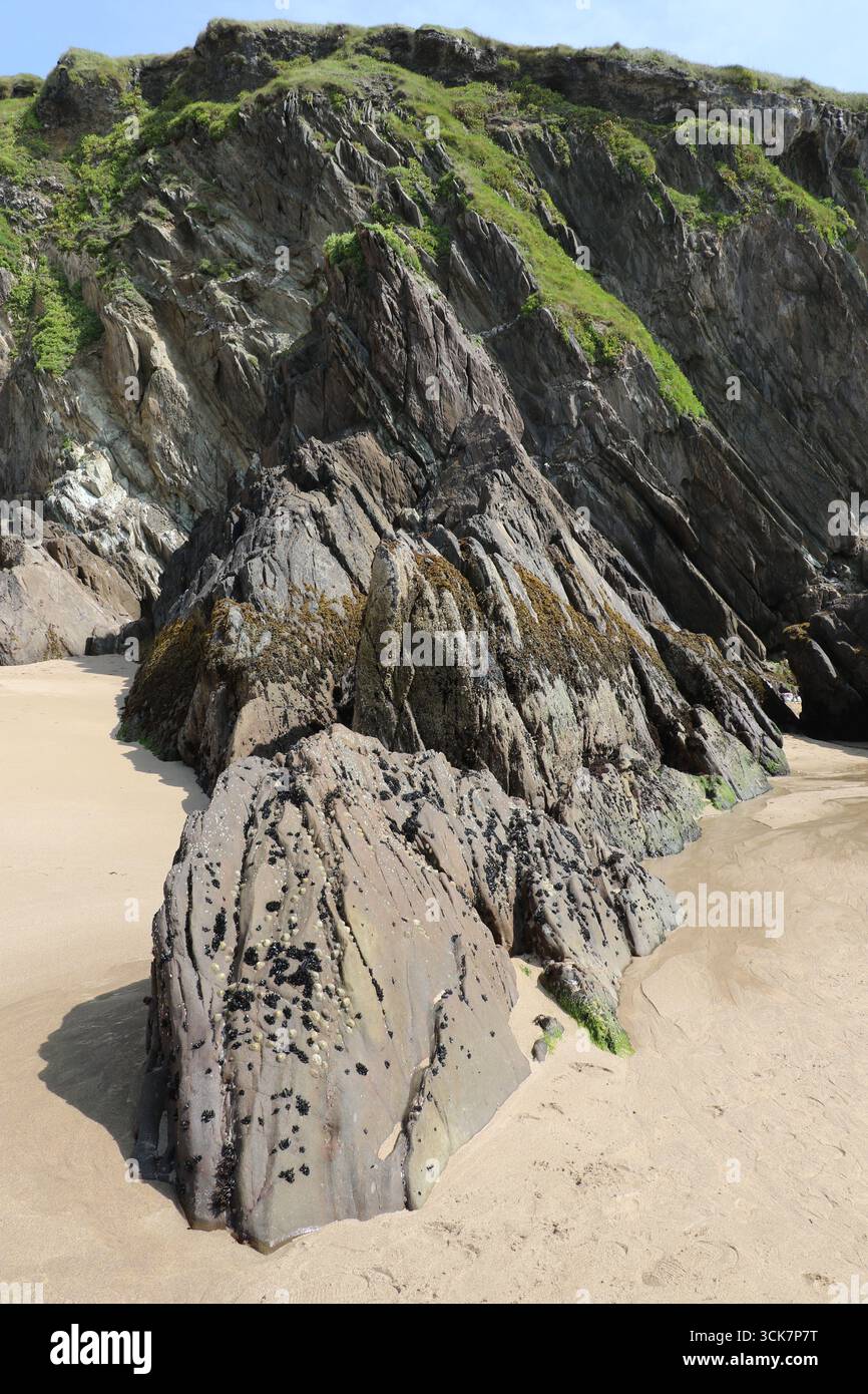 Coumeenoole Beach on the Dingle Peninsula, Ireland Stock Photo - Alamy