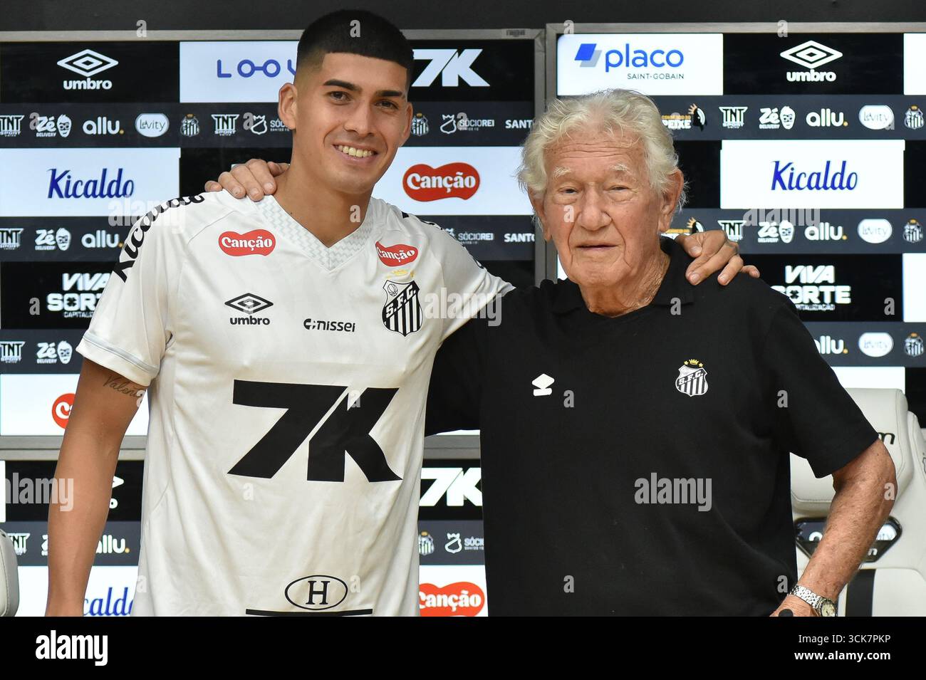 SP - SANTOS - 10/09/2025 - SANTOS, ADONIS FRIAS PRESENTATION - Adonis ...