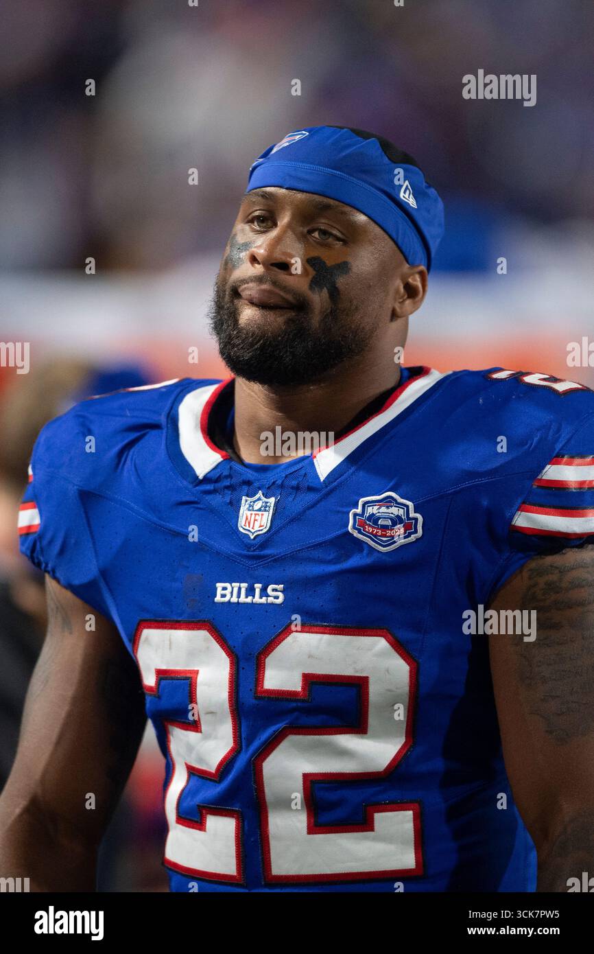 Buffalo Bills running back Ray Davis (22) walks on the sideline during ...