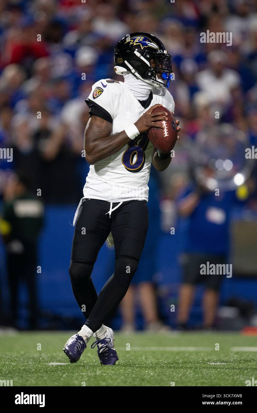 Baltimore Ravens quarterback Lamar Jackson (8) looks to pass during the ...