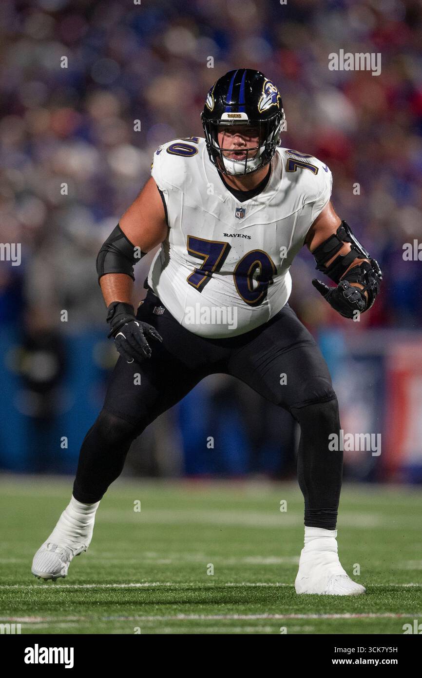 Baltimore Ravens tackle Roger Rosengarten (70) blocks during the first ...