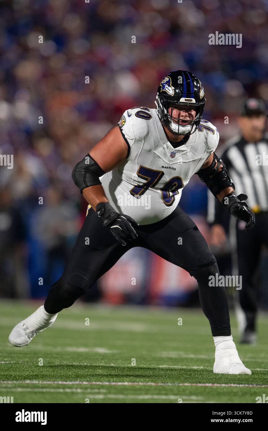 Baltimore Ravens tackle Roger Rosengarten (70) blocks during the first ...