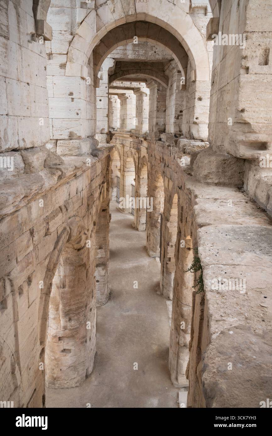 Arena roman amphitheatre arles hi-res stock photography and images - Alamy