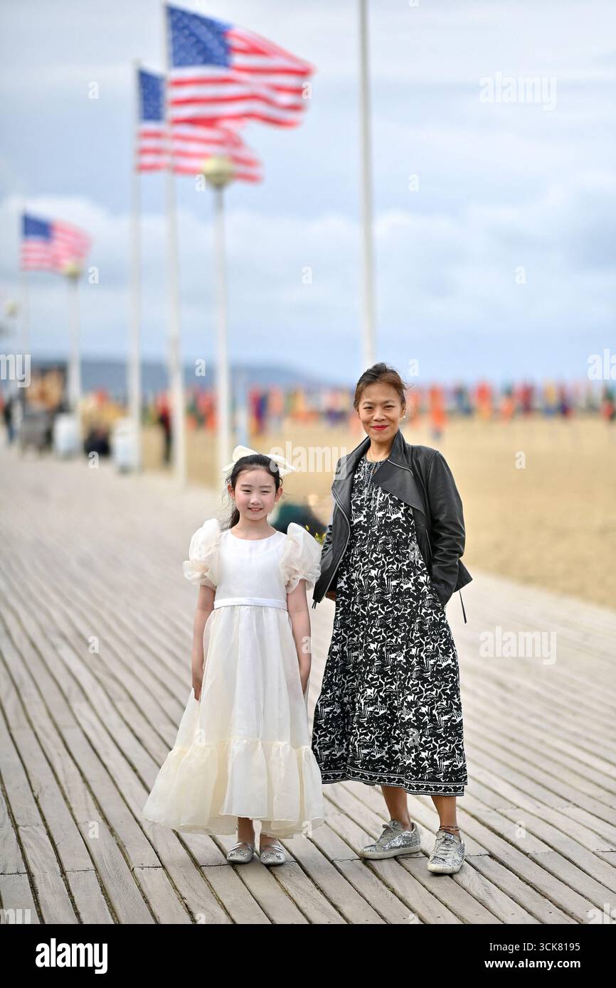 Shih-Ching Tsou and Nina Ye posing at the After this death photocall as ...