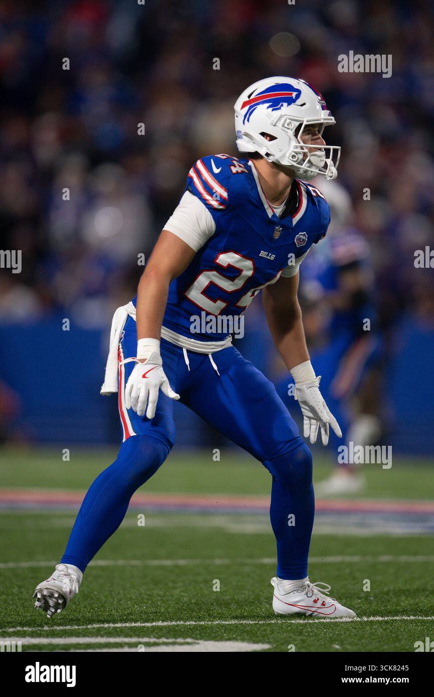Buffalo Bills safety Cole Bishop (24) lines up during the second half ...