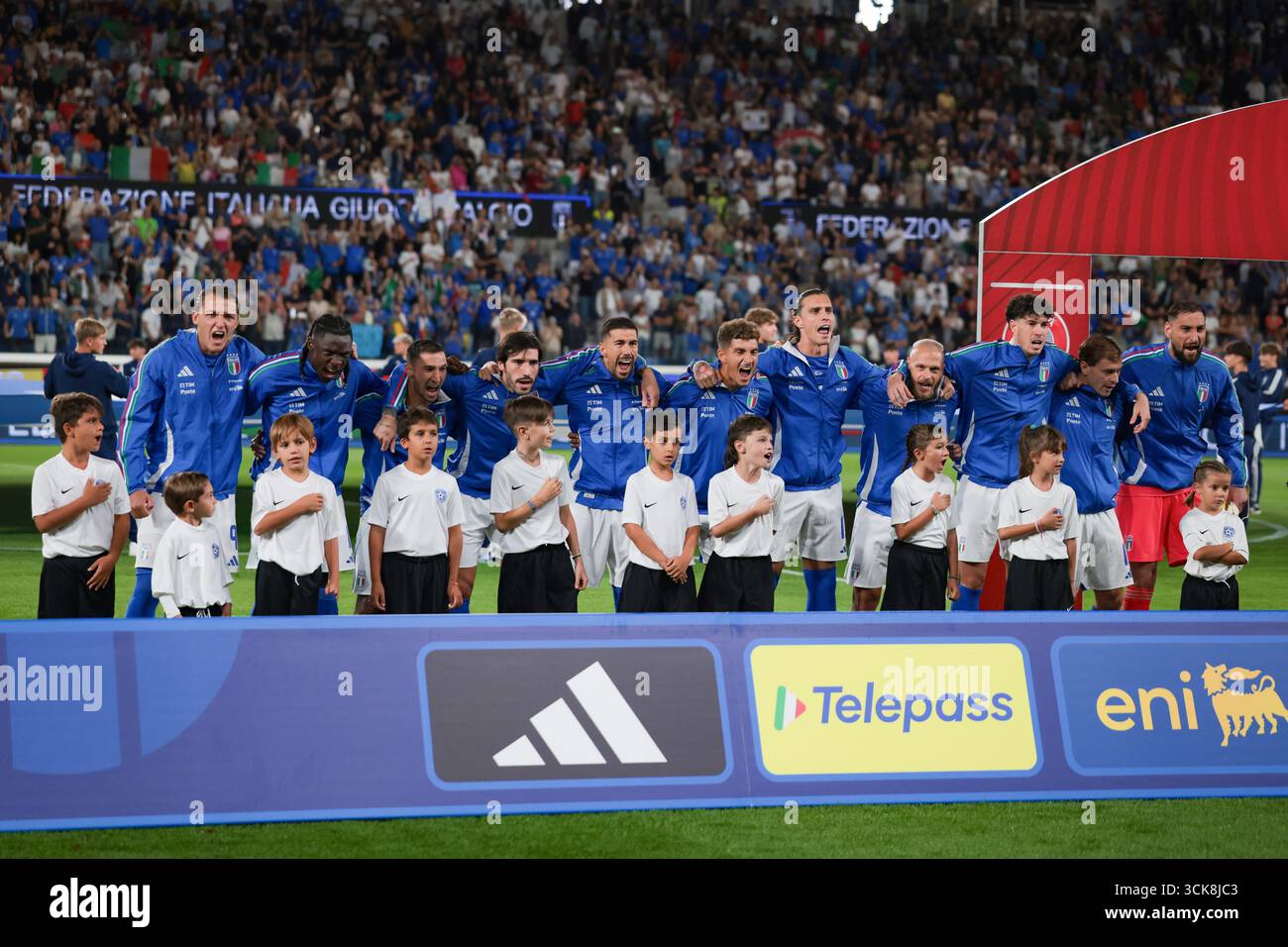 Bergamo, Italy, 5th September 2025. Mateo Retegui, Moise Kean, Matteo ...
