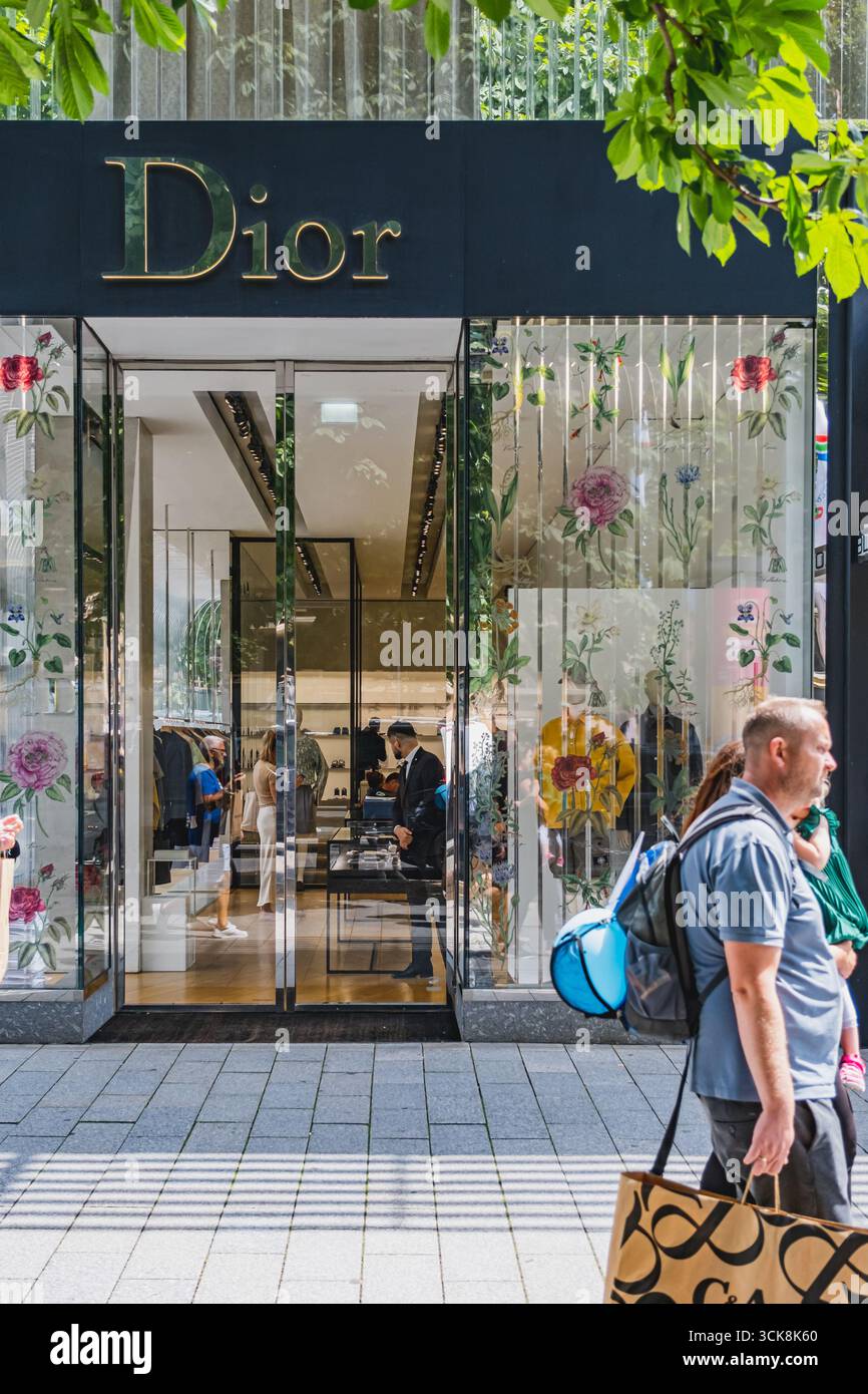 Dior brand logo store hi-res stock photography and images - Alamy