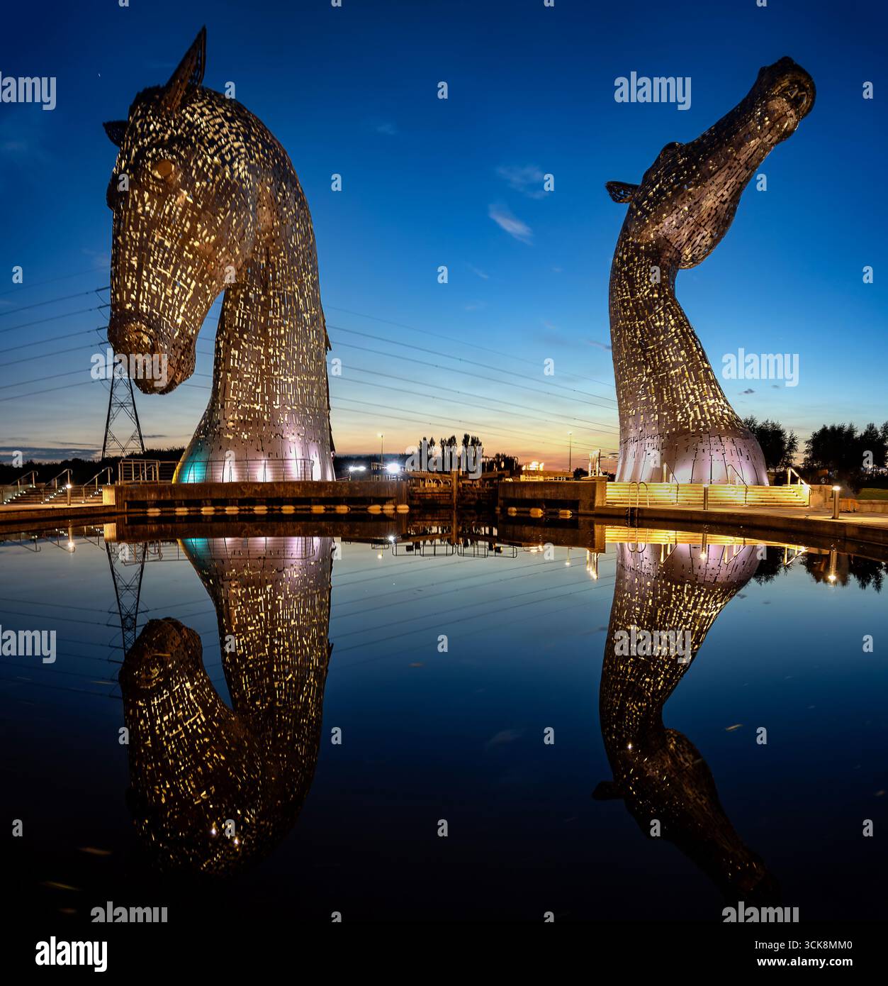 Kelpies outdoor metal sculpture hi-res stock photography and images - Alamy