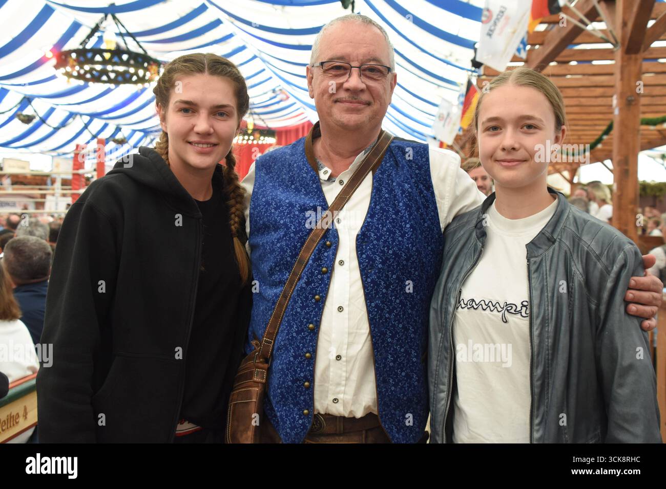 Lena Klupp 29 Herbstfest Madl Rudi Brunnbauer 62 BAKU Praesident ...