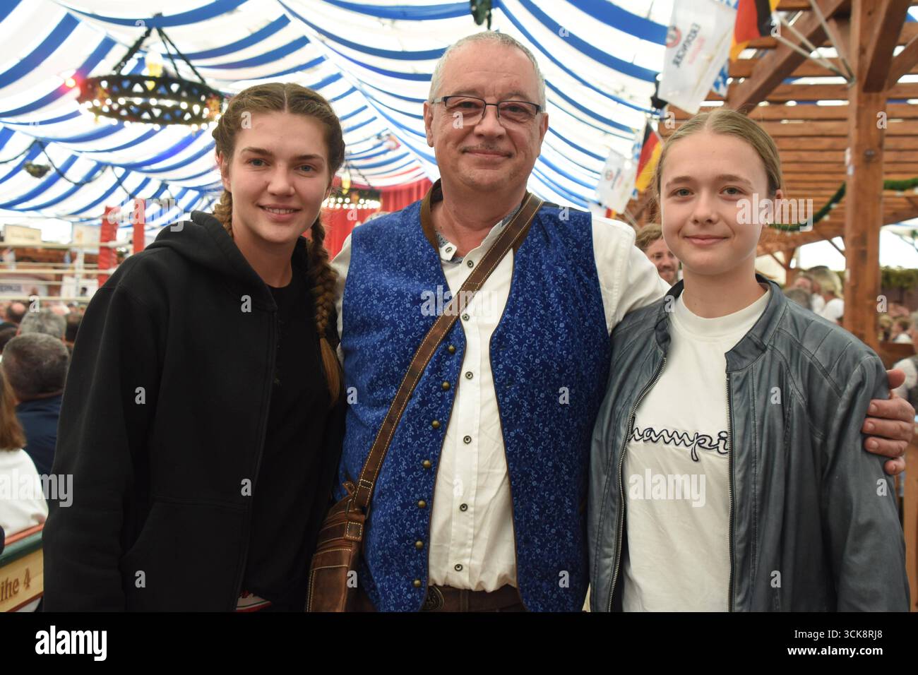 Lena Klupp 29 Herbstfest Madl Rudi Brunnbauer 62 BAKU Praesident ...