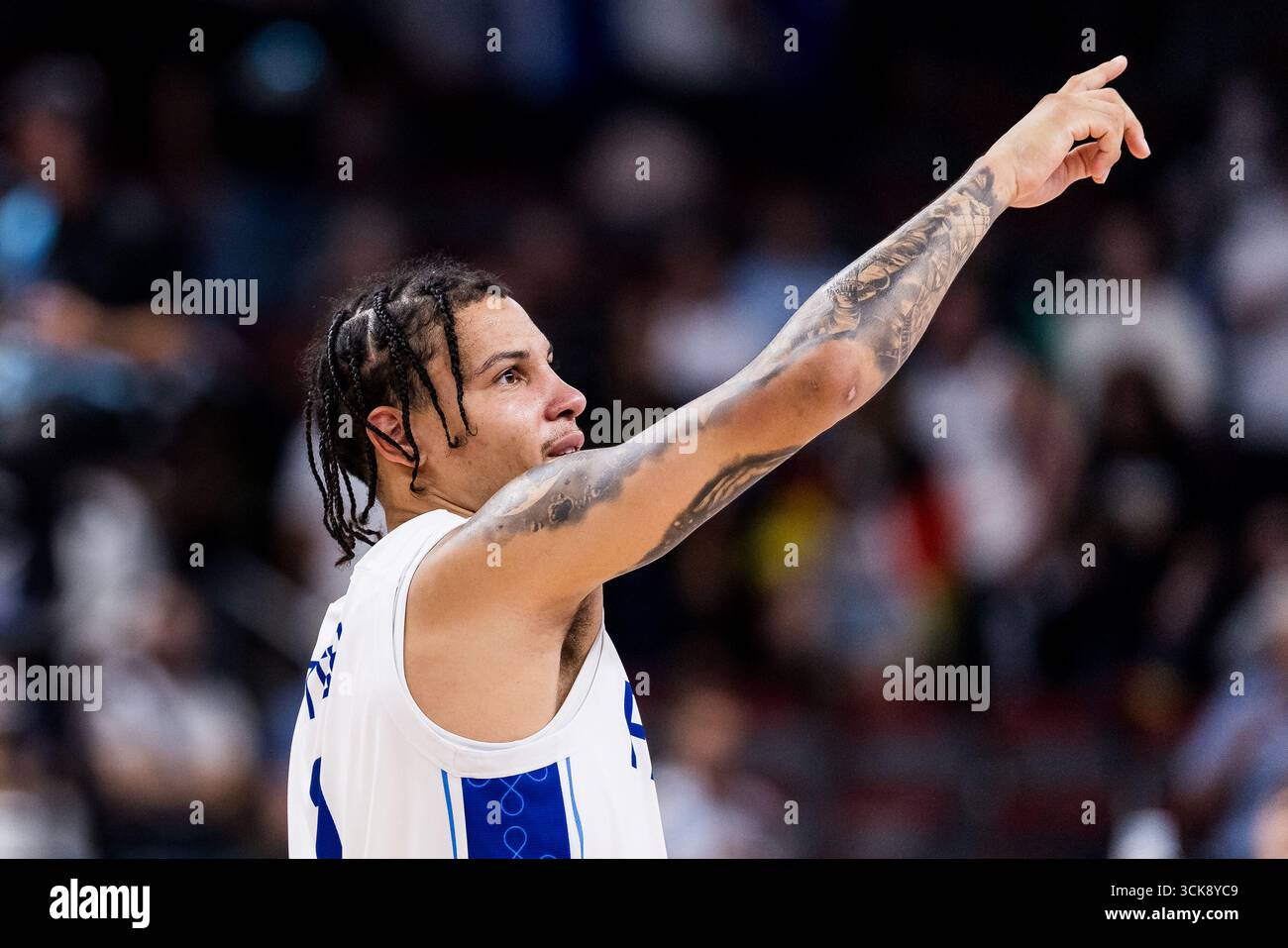 Miro Little (Finnland, 1) jubelt Richtung Fans FIBA EuroBasket 2025 ...