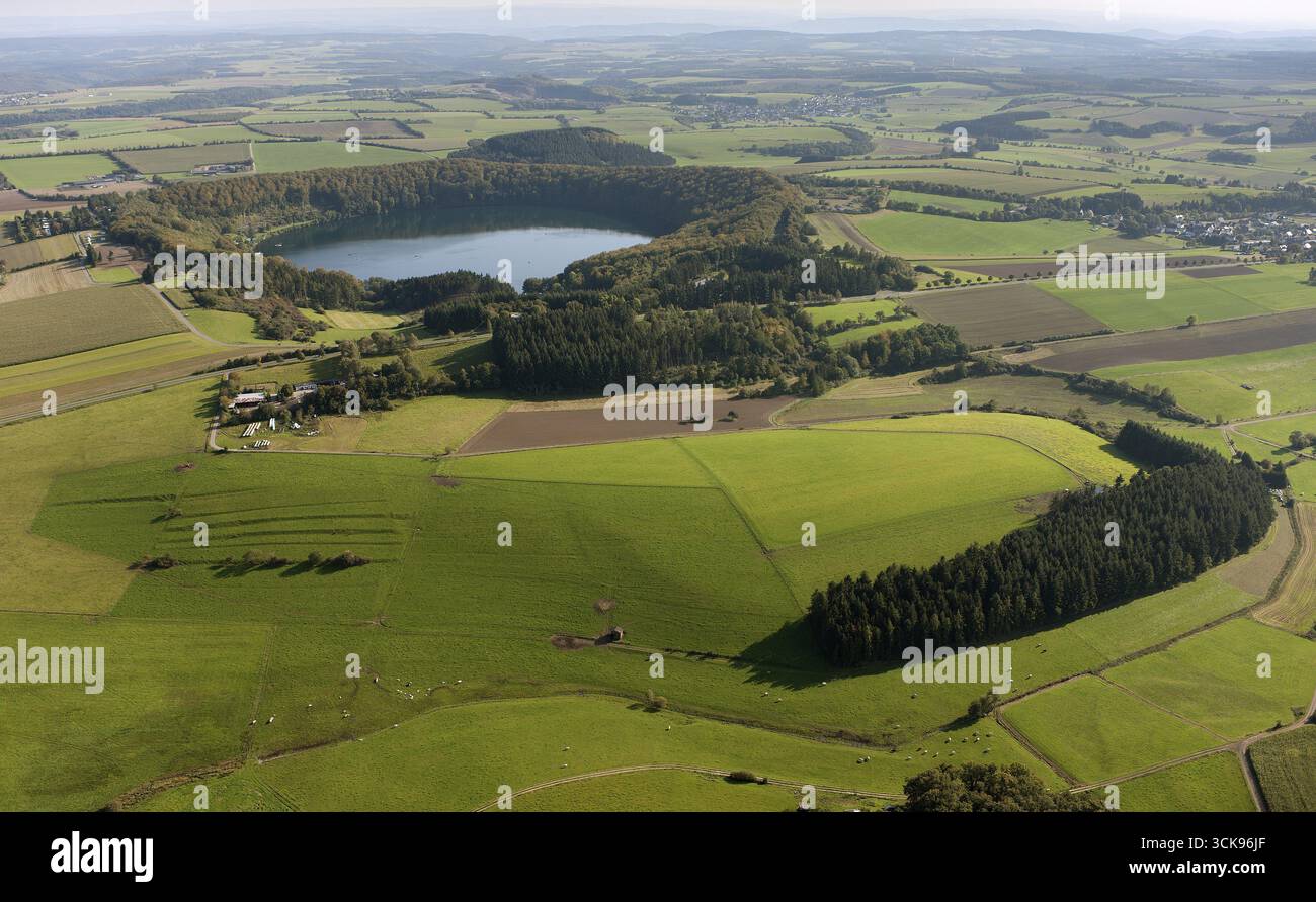 Aerial photo, Gillenfeld, Pulvermaar, Vulkansee, campsite, Ellscheid ...