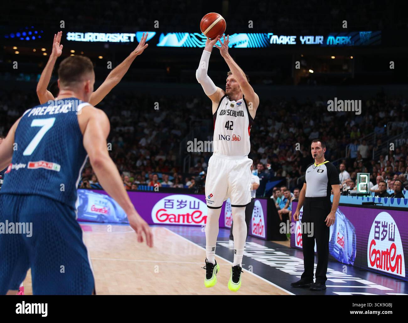 10 September 2025, Latvia, Riga: Basketball: European Championship ...