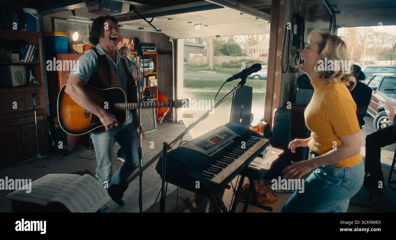 Neil diamond tribute band hi-res stock photography and images - Alamy