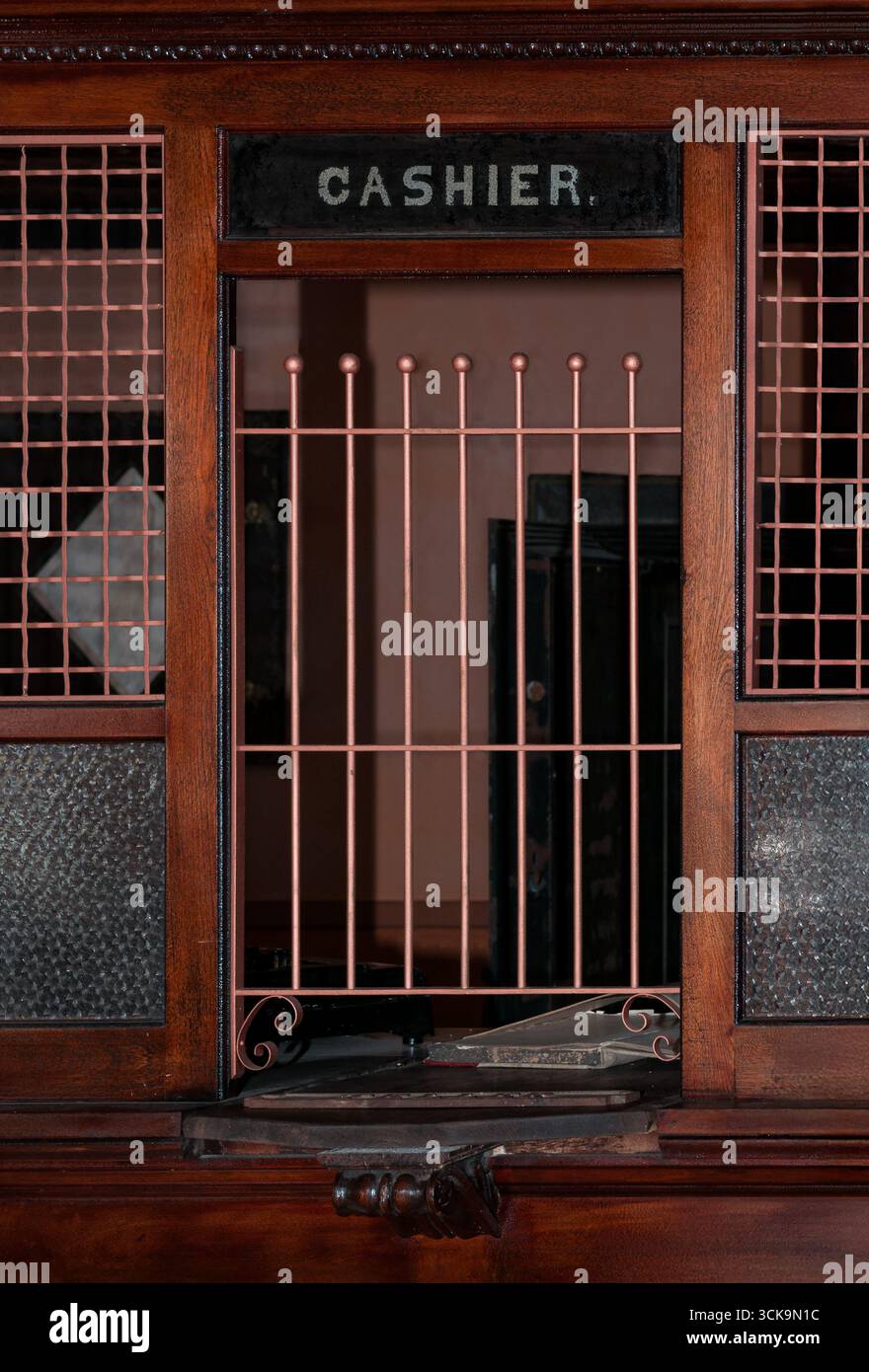 Vintage Bank Cashier Window - old Stock Photo - Alamy