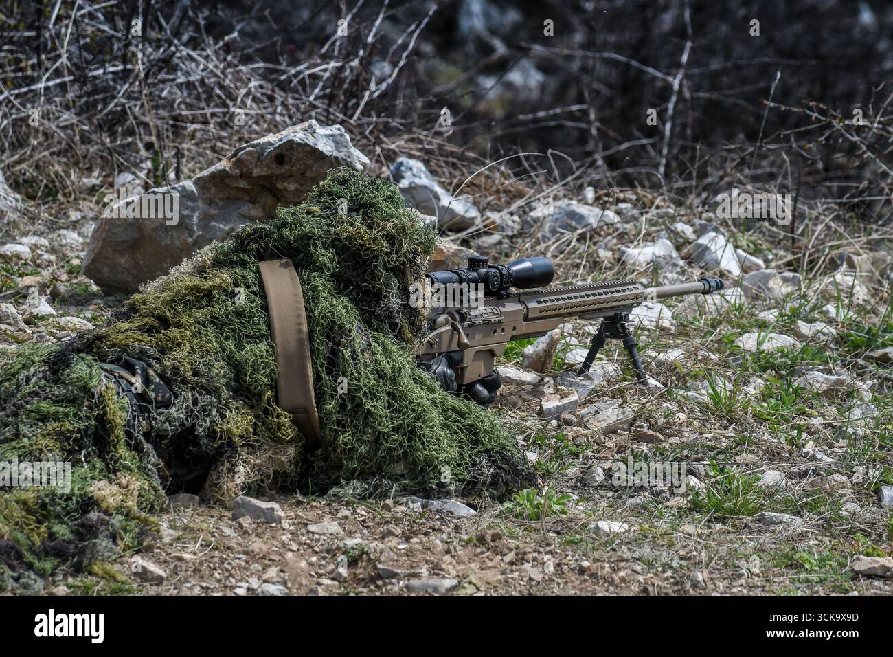 Soldier in shooting range hi-res stock photography and images - Alamy