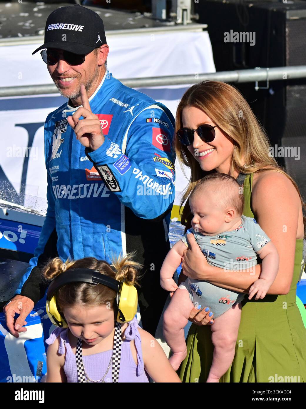 MADISON, IL - SEPTEMBER 07: Denny Hamlin (#11 Joe Gibbs Racing ...