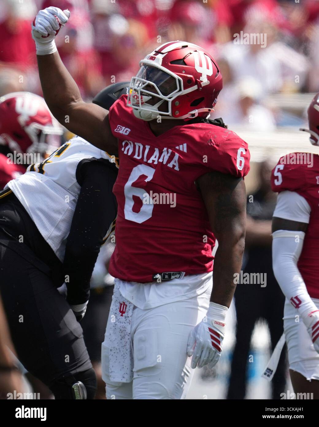 Indiana defensive lineman Mikail Kamara reacts during the second half ...