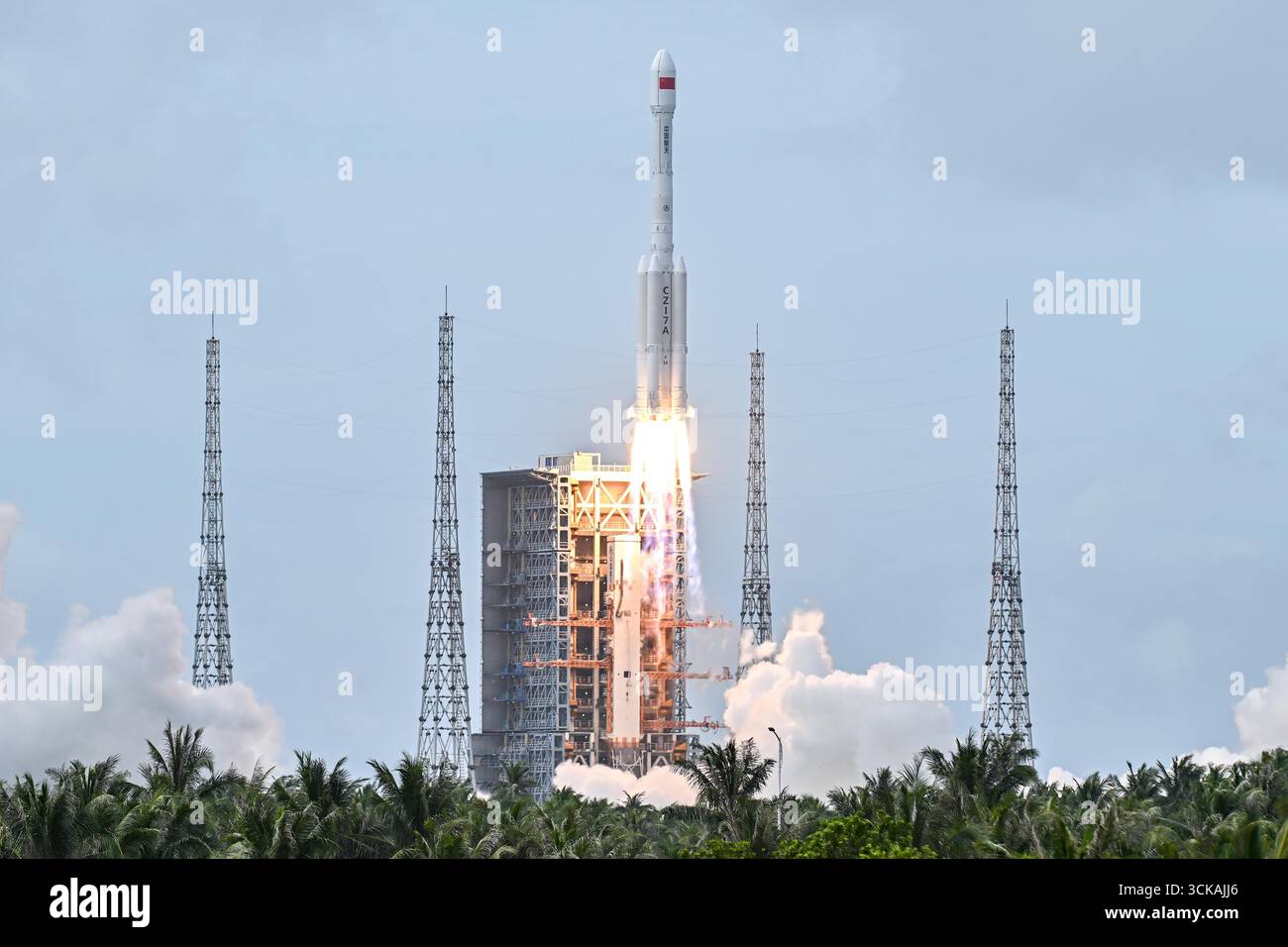 **CHINESE MAINLAND, HONG KONG, MACAU AND TAIWAN OUT** A modified Long ...