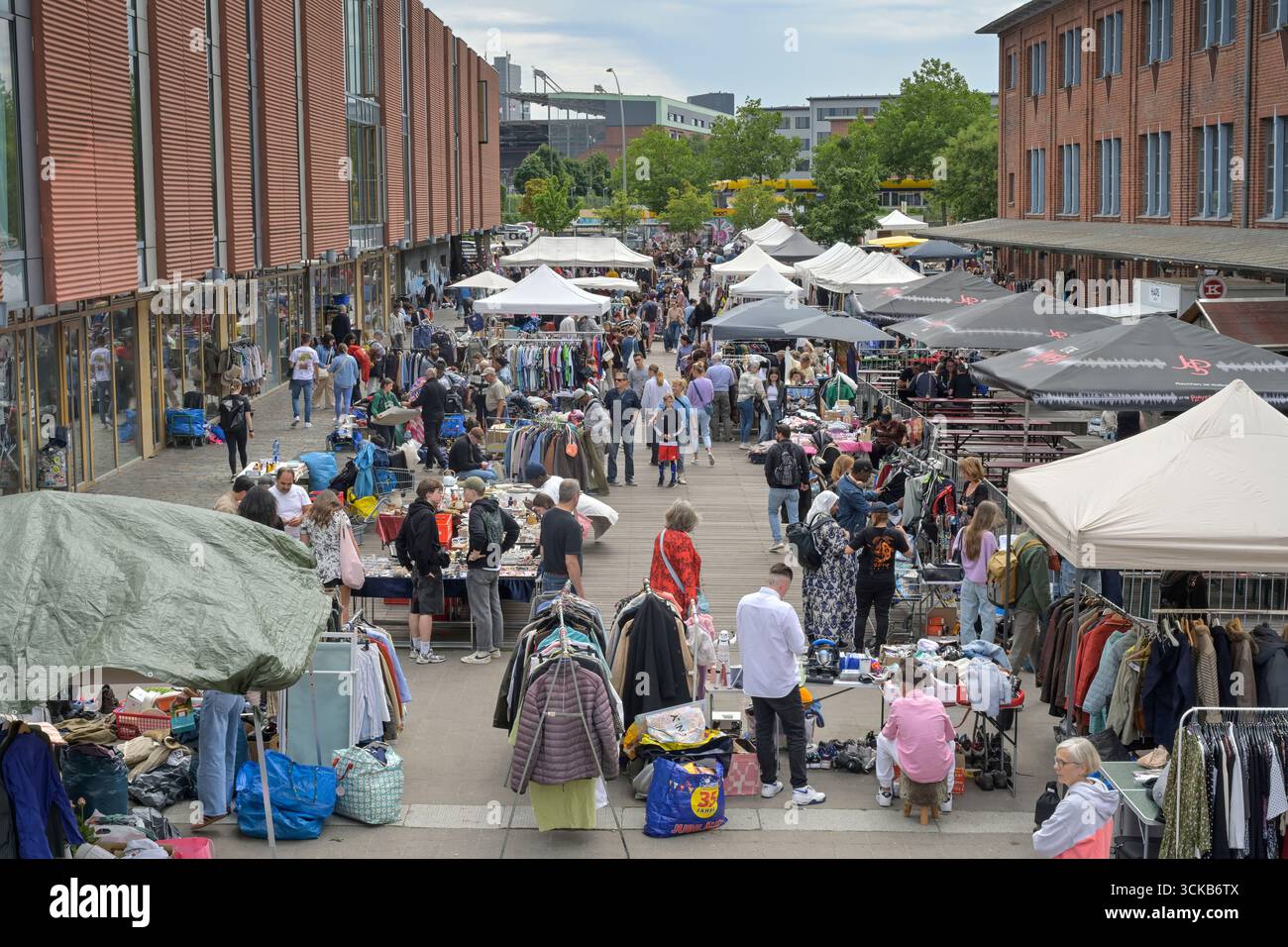 Flohmarkt Flohschanze, Neuer Kamp, Schanzenviertel, Hamburg ...