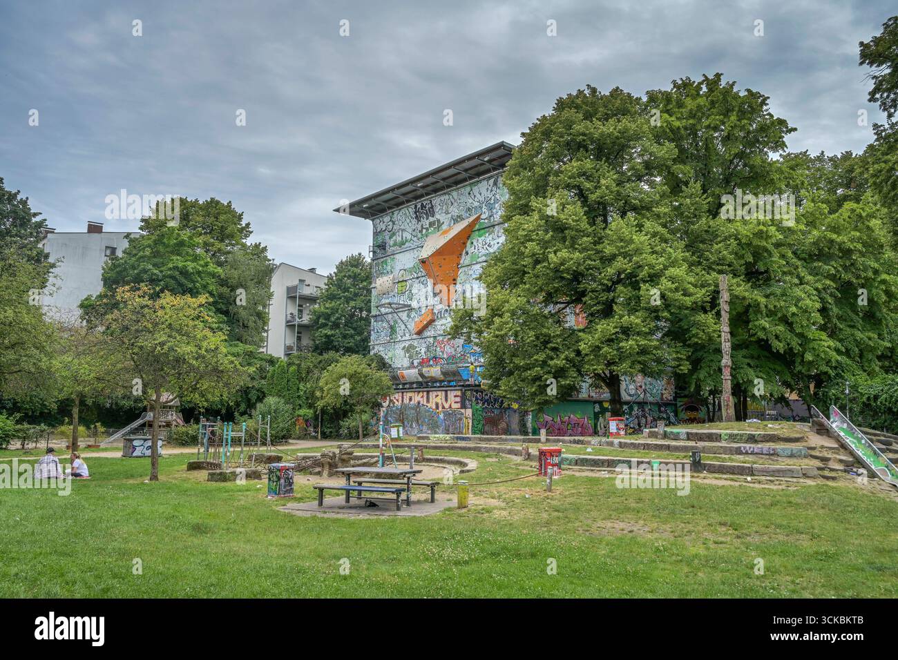 Graffiti Hall of Fame Bunker Red Flora, Florapark, Schanzenviertel ...