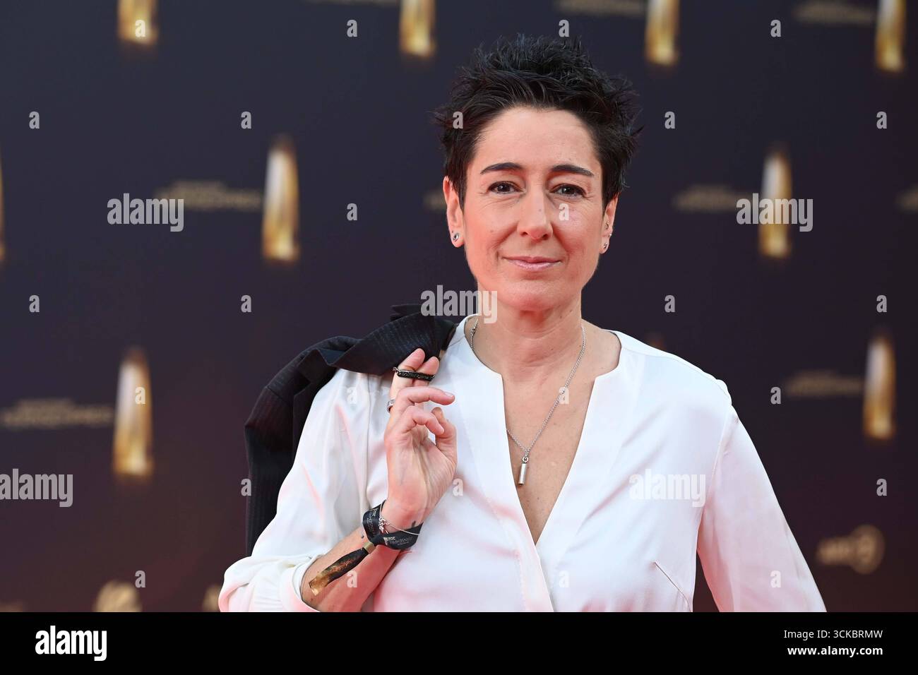 Dunja HAYALI, Moderatorin Roter Teppich, Red Carpet Show, Ankunft ...