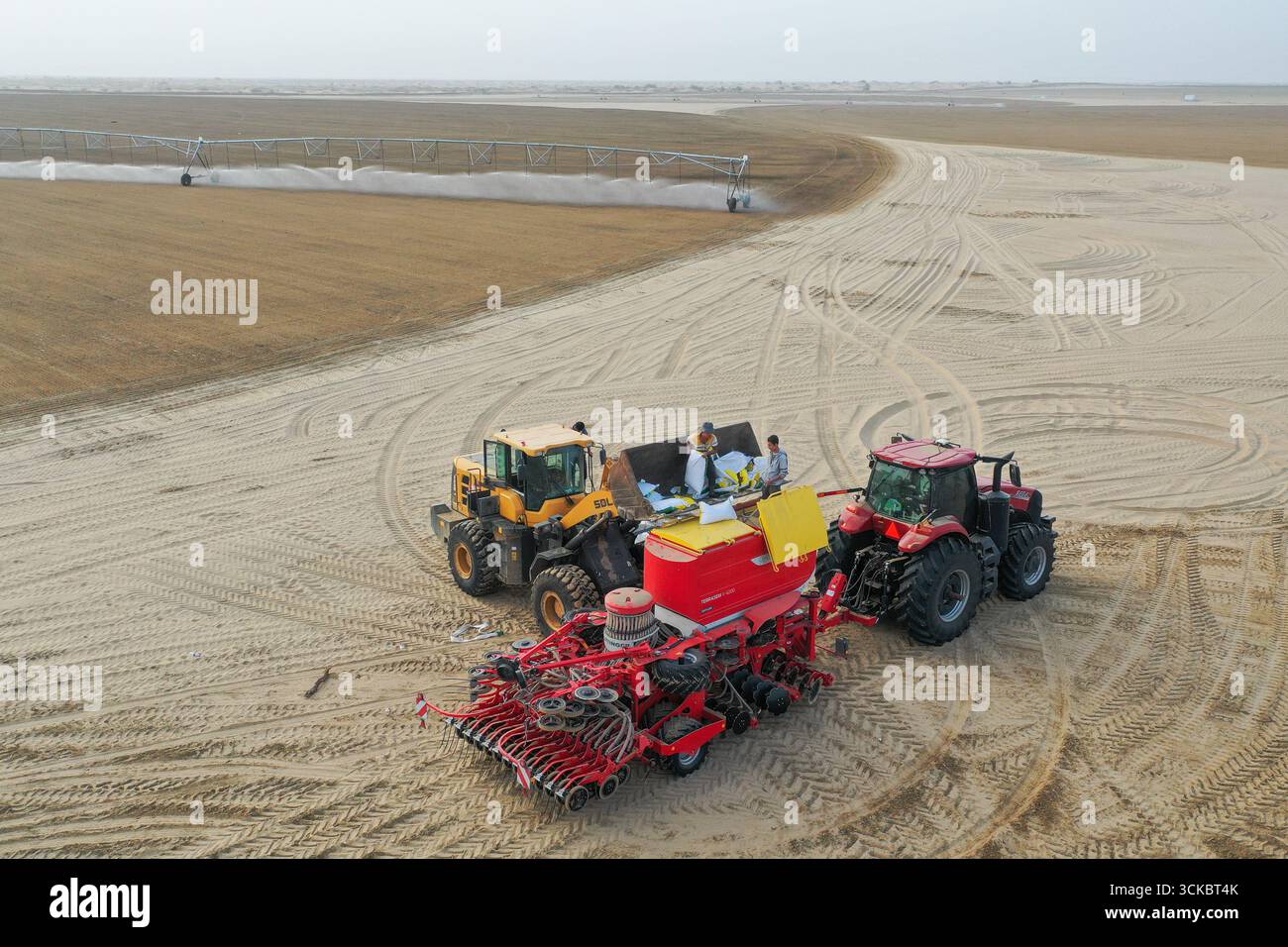 (250911) -- HOTAN, Sept. 11, 2025 (Xinhua) -- An aerial drone photo ...