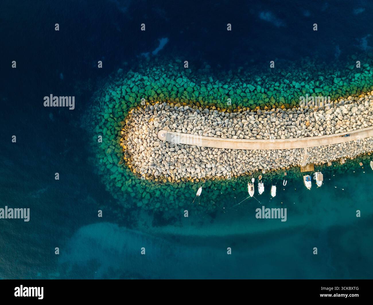 Small boats gently bobbing hi-res stock photography and images - Alamy