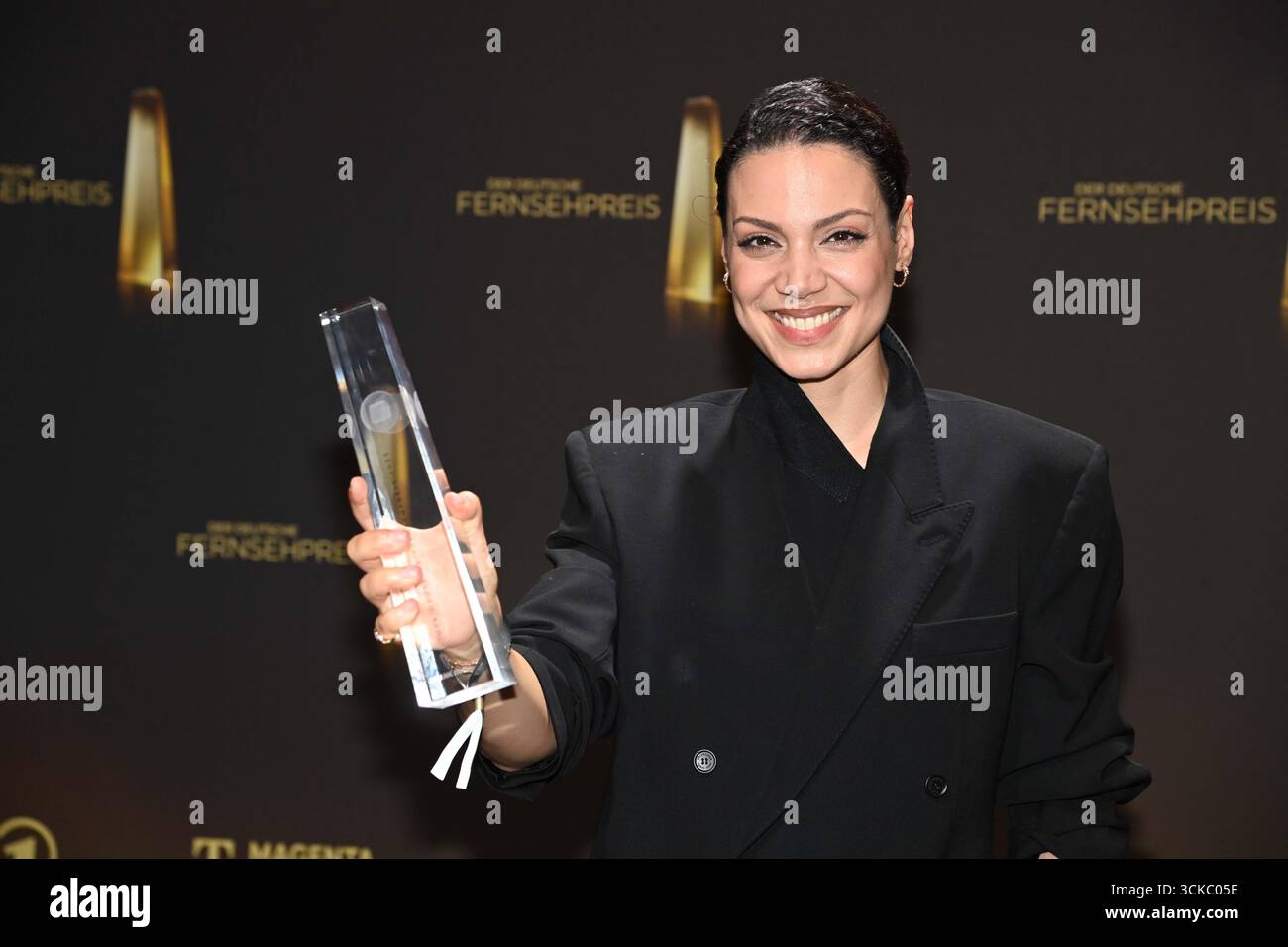 Haley Louise JONES, actress, KRANK Berlin award winner Best Drama ...