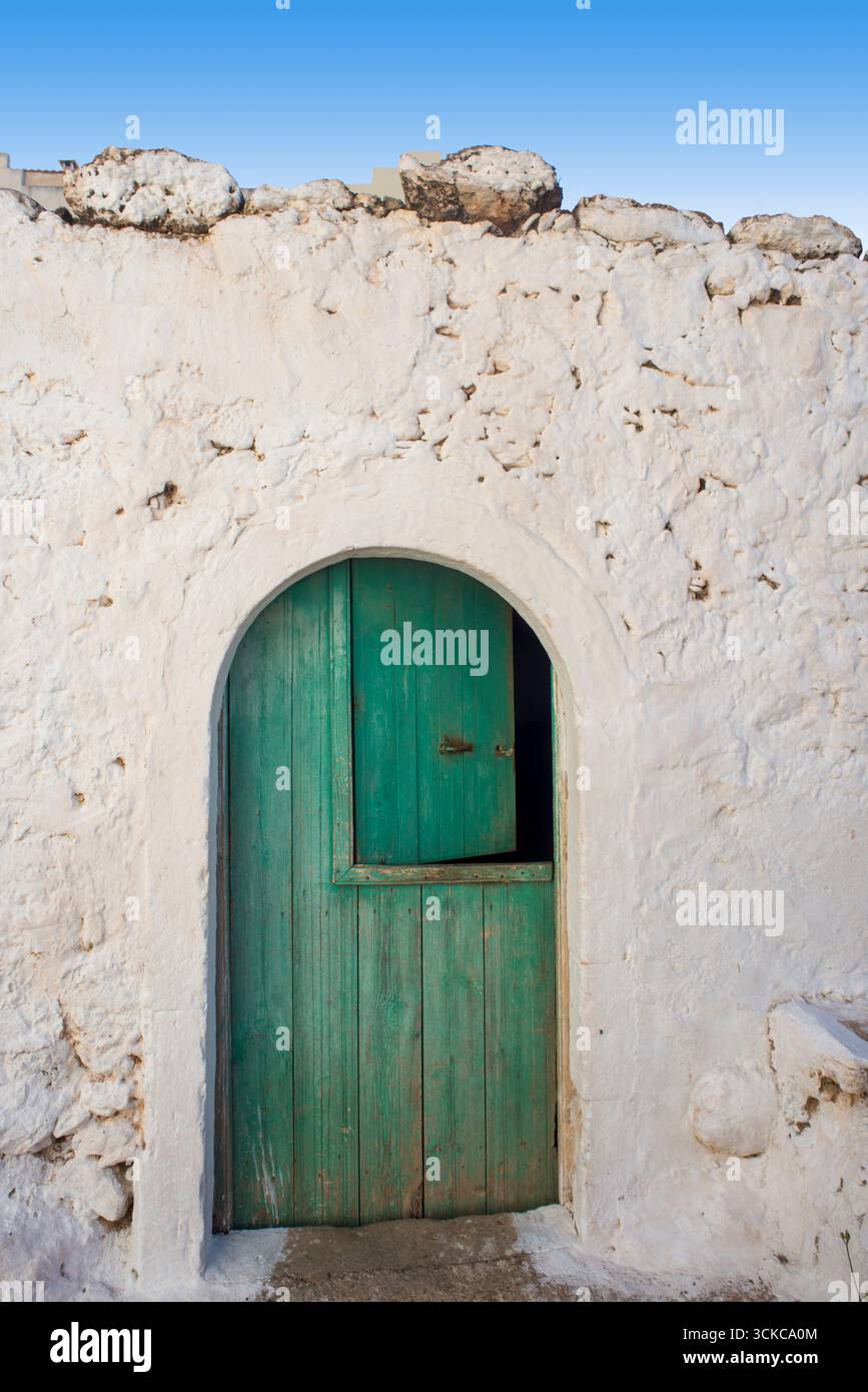 Traditional Village house in Crete Stock Photo - Alamy