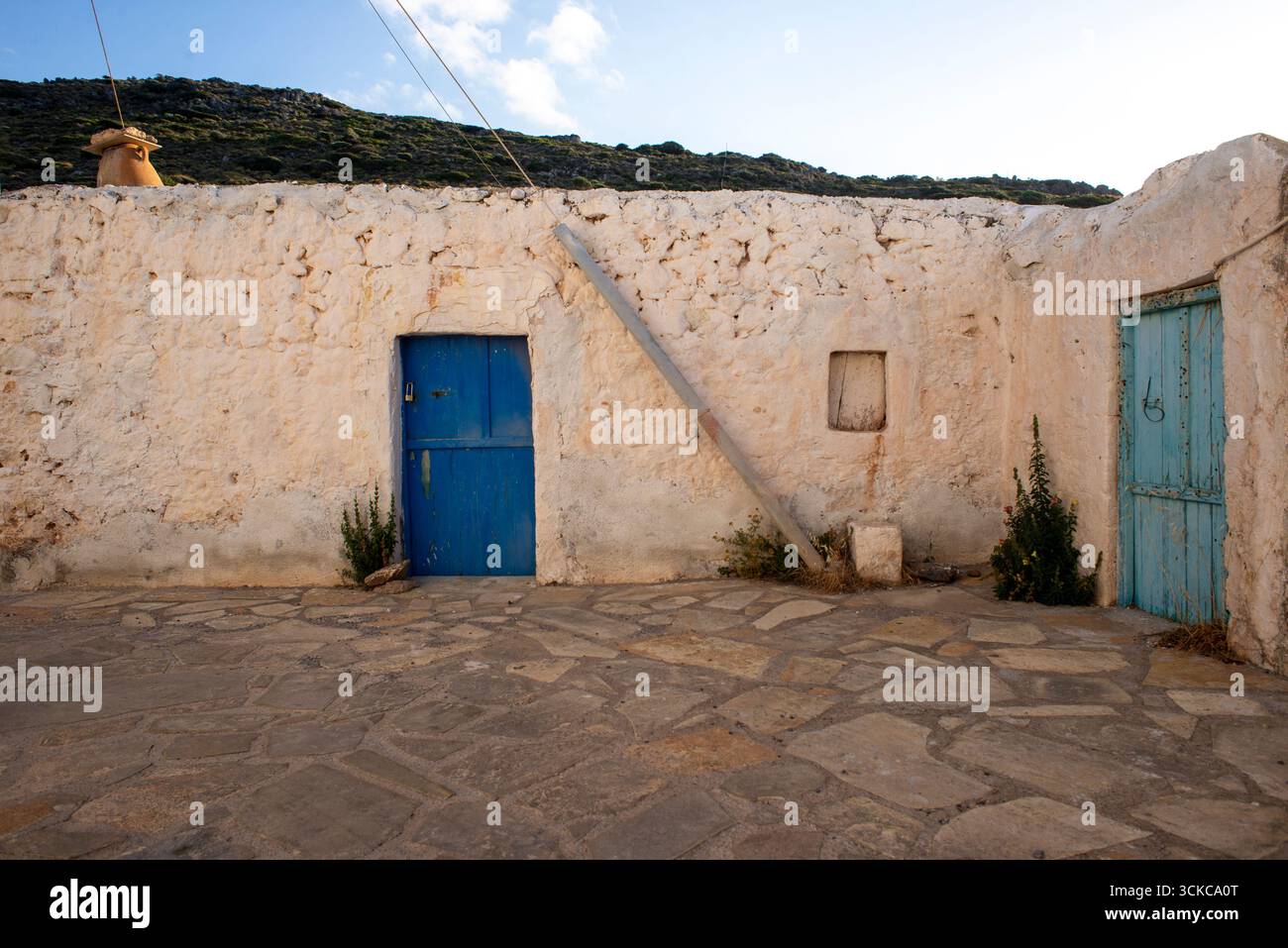 Crete rustic architecture hi-res stock photography and images - Alamy