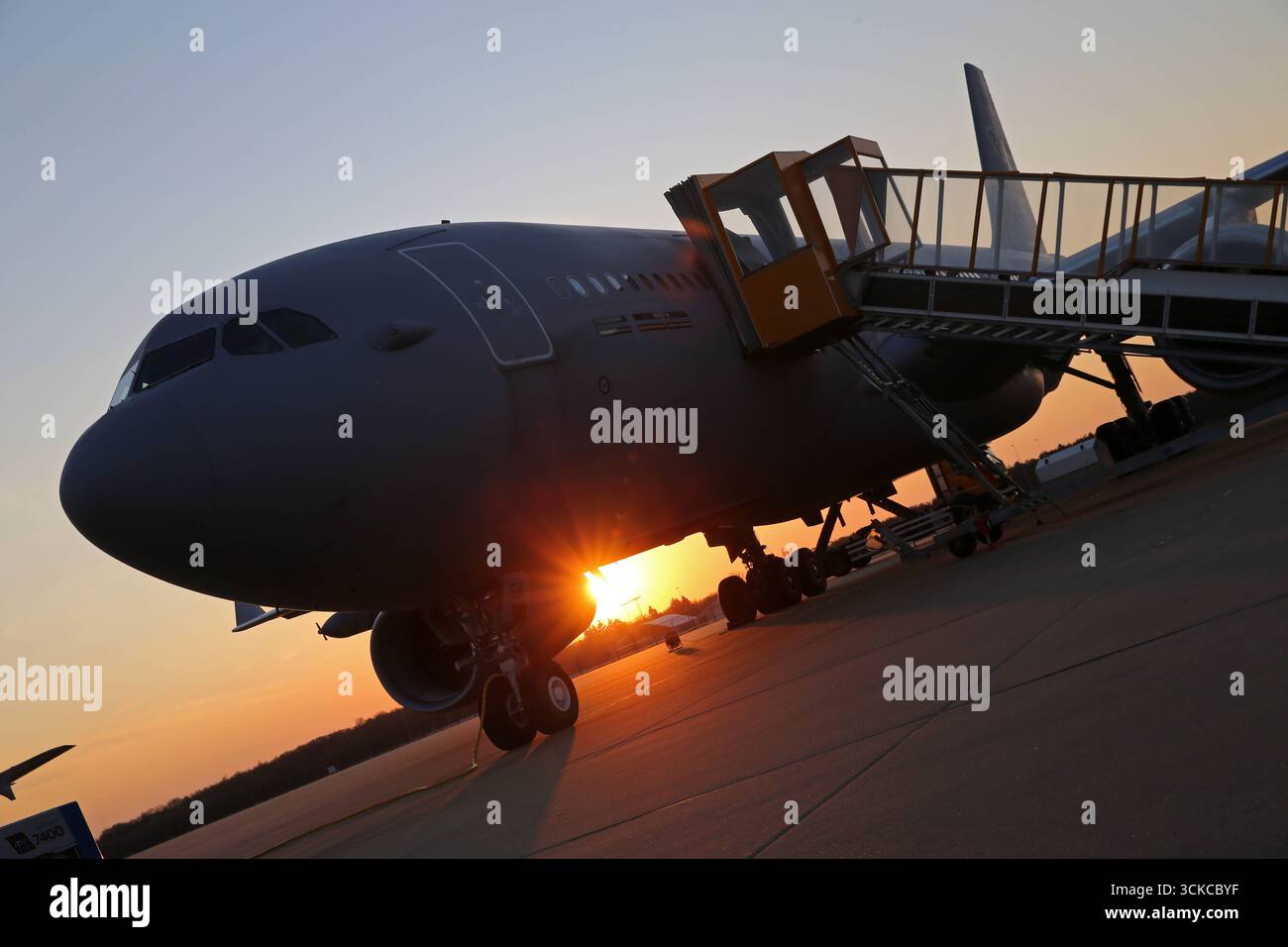 Ein Airbus A330-200MRTT Multi-Role Tanker Transport der Tanker ...
