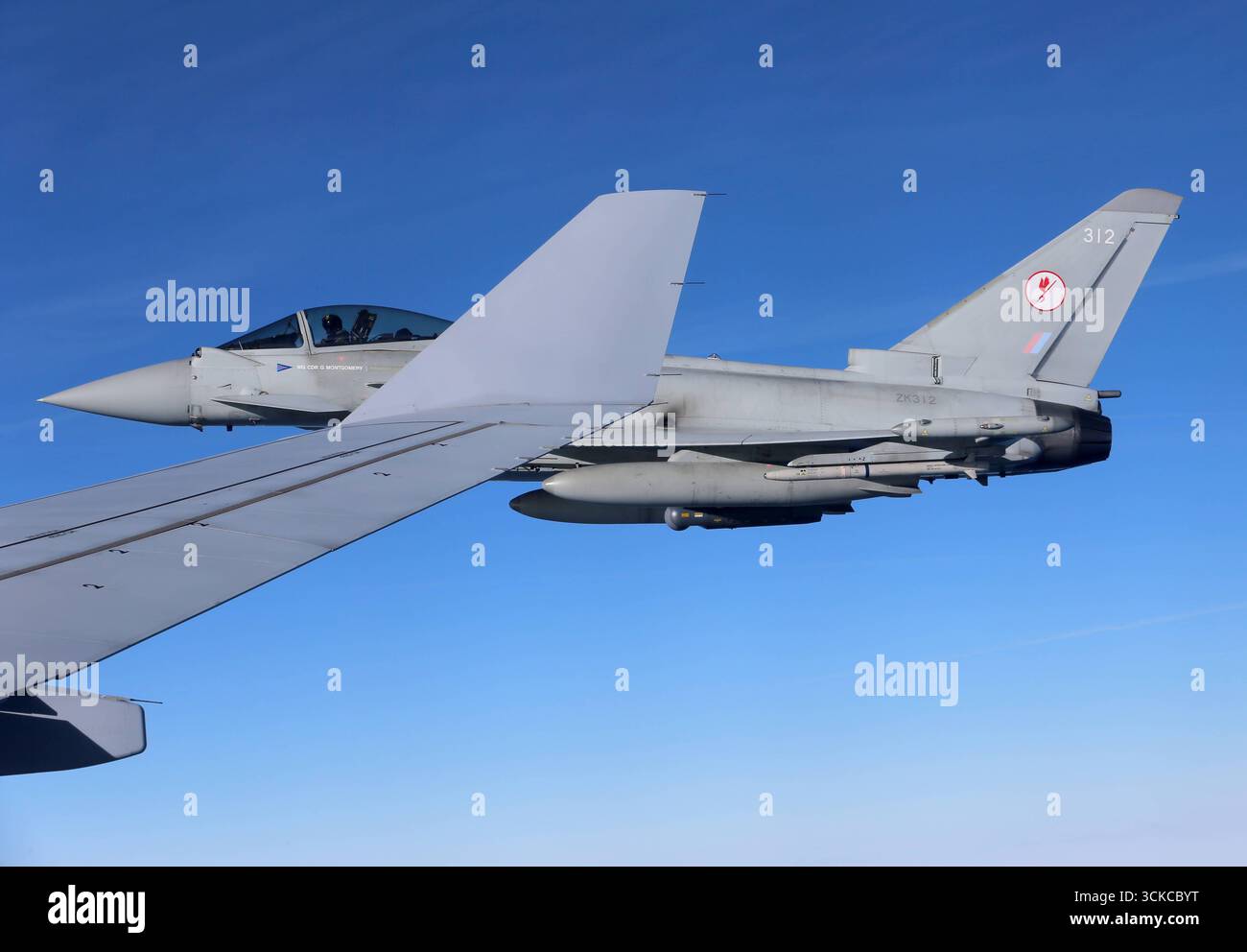 Ein Kampfflugzeug der britischen Luftwaffe Royal Air Force RAF vom Typ ...